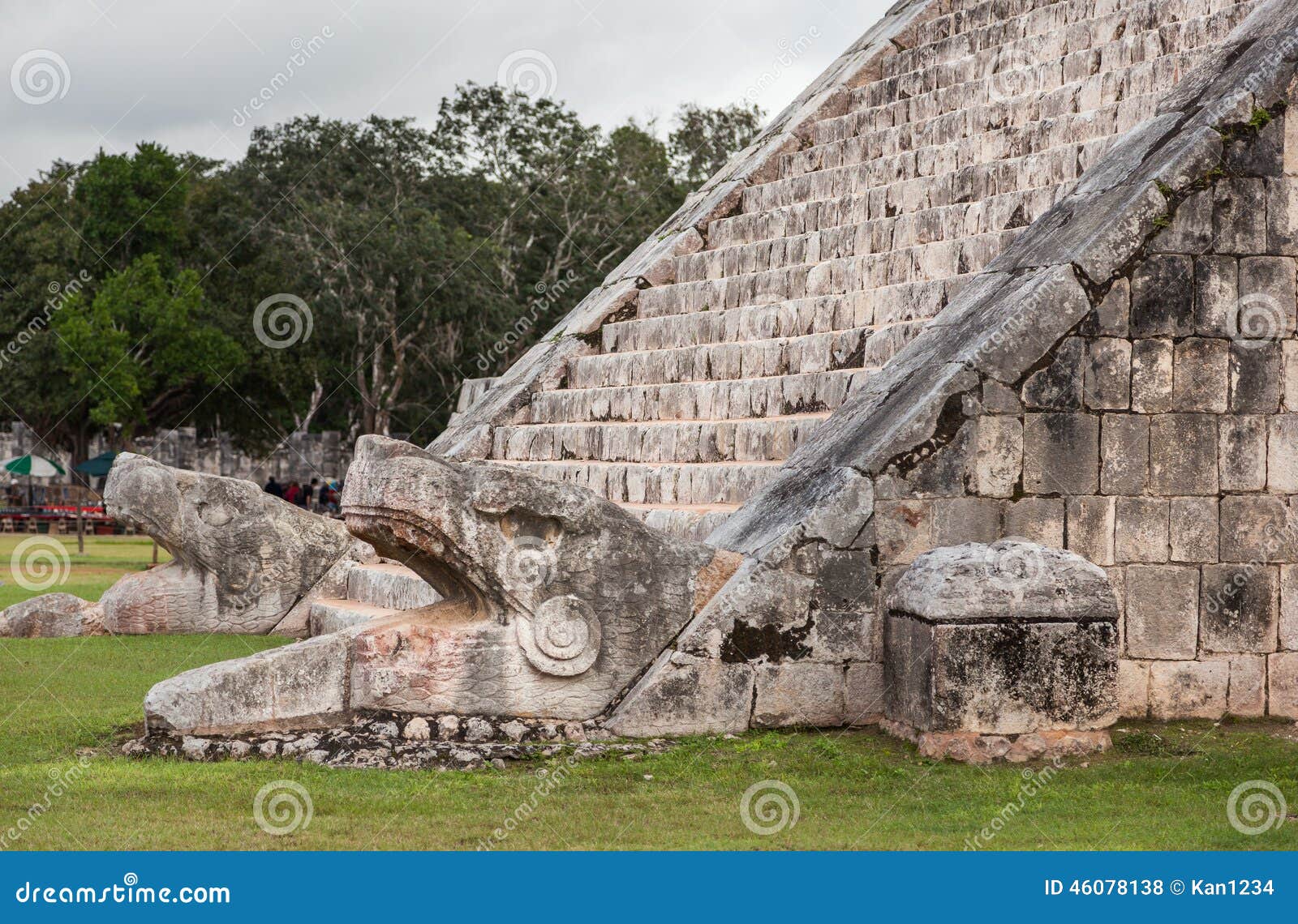 Serpent Head Stairway in El Castillo Pyramid, Chichen Itza, Mexico ...