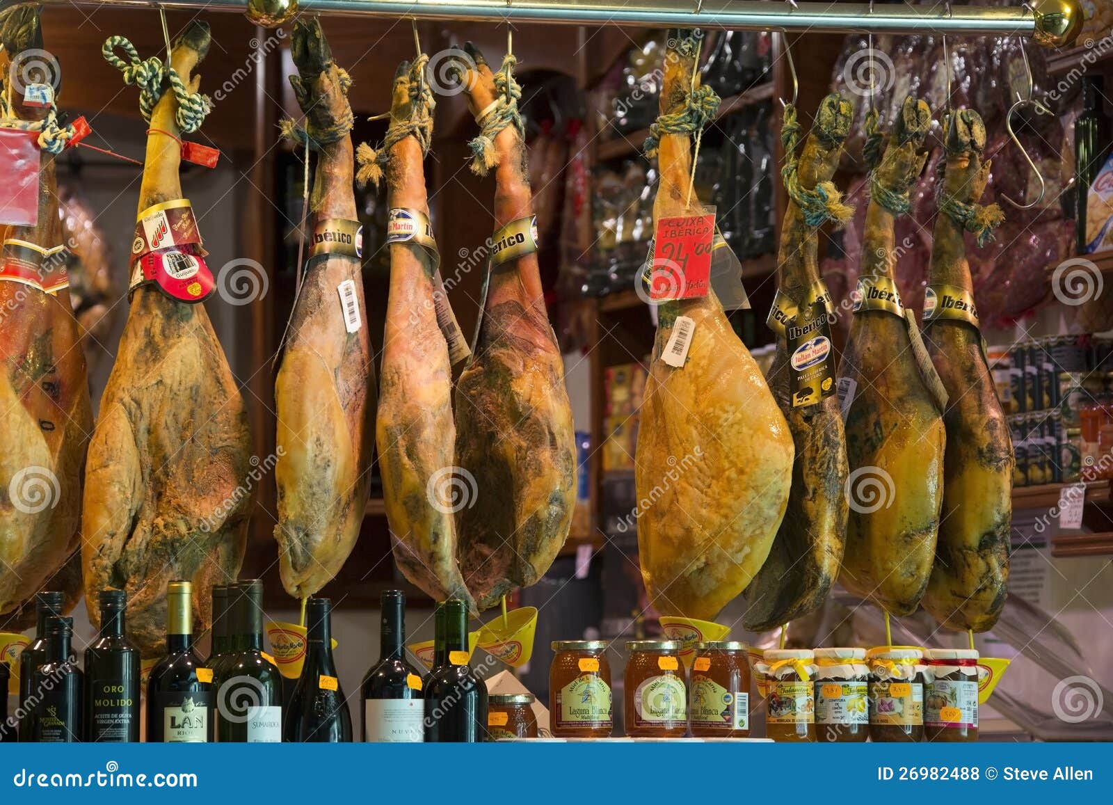 Serrano Schinken - Spanien redaktionelles stockfoto. Bild von spanien ...