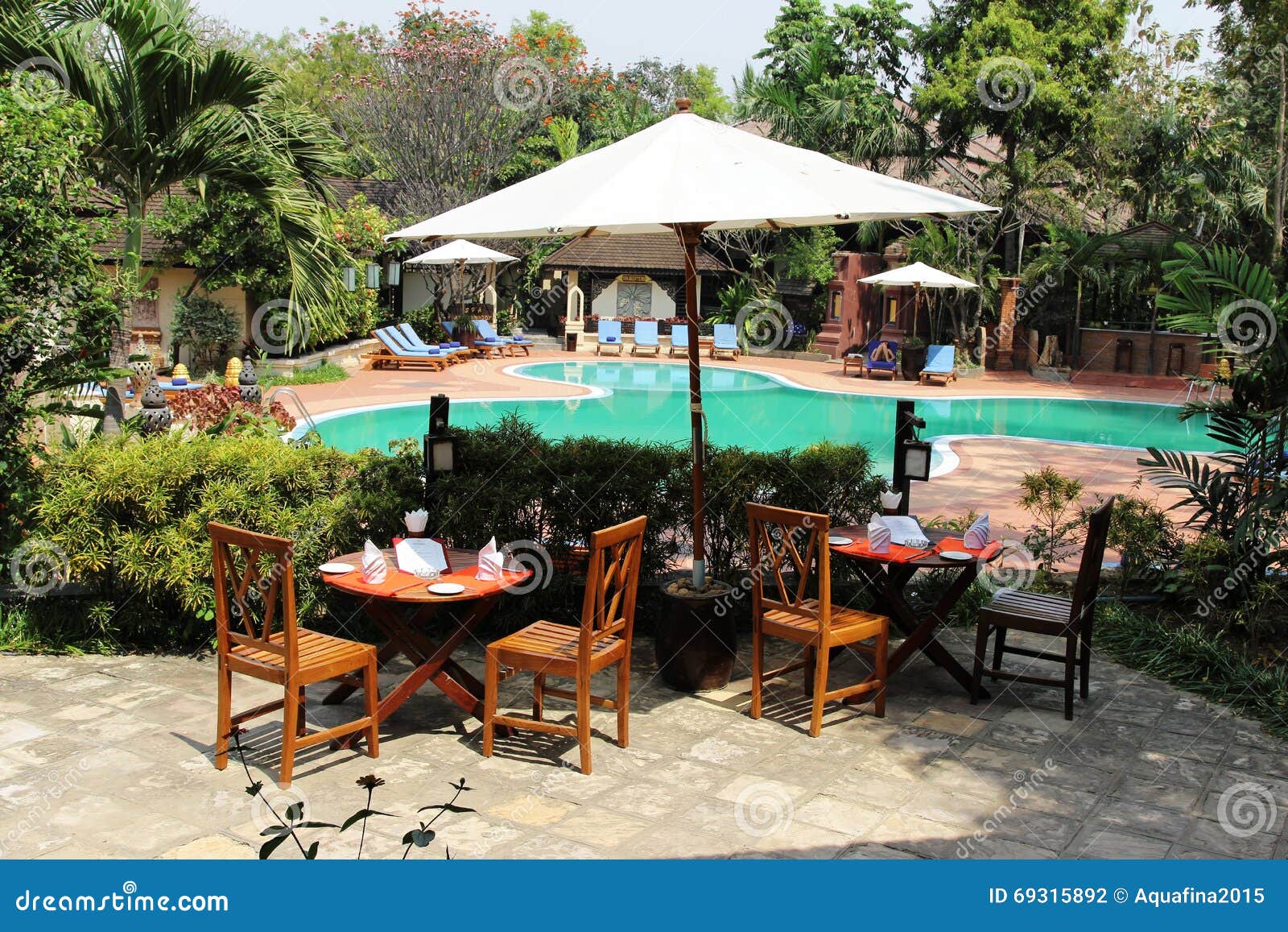 Served Tables at Luxury Resort Editorial Photography - Image of pool ...