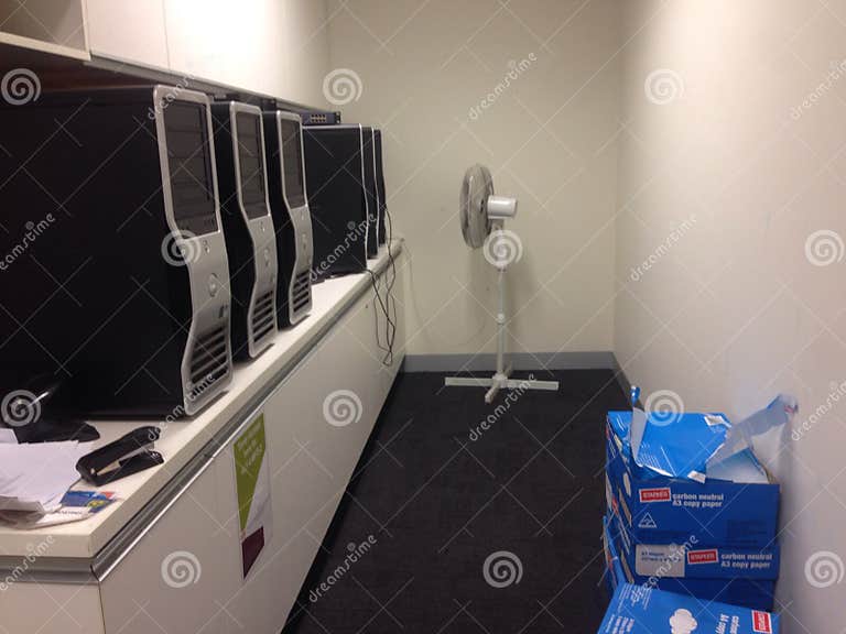 Server poor computer setup editorial stock photo. Image of poor - 43192088