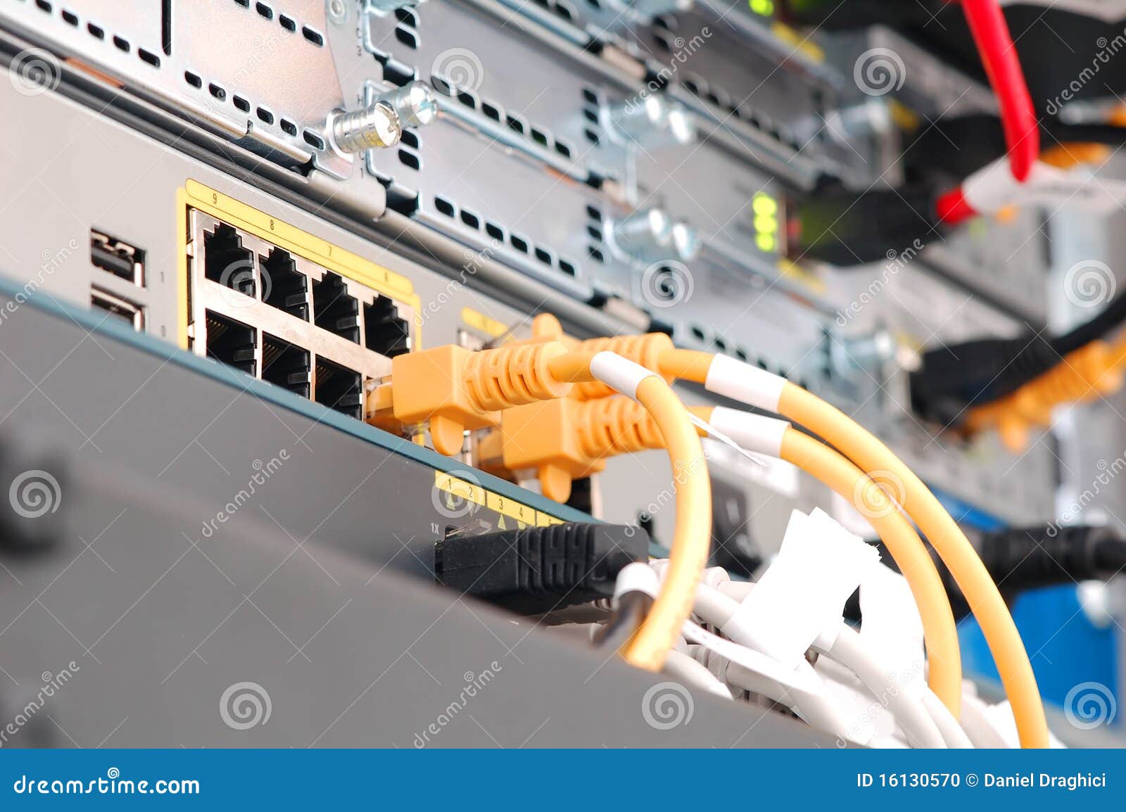 Serveurs d'Internet photo stock. Image of connexion, internet - 16130570