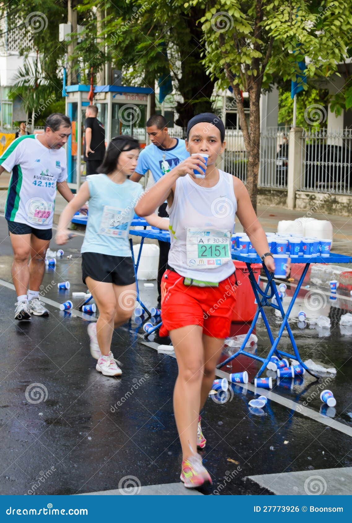 Service Point for Marathon Runners Editorial Photo - Image of bangkok ...