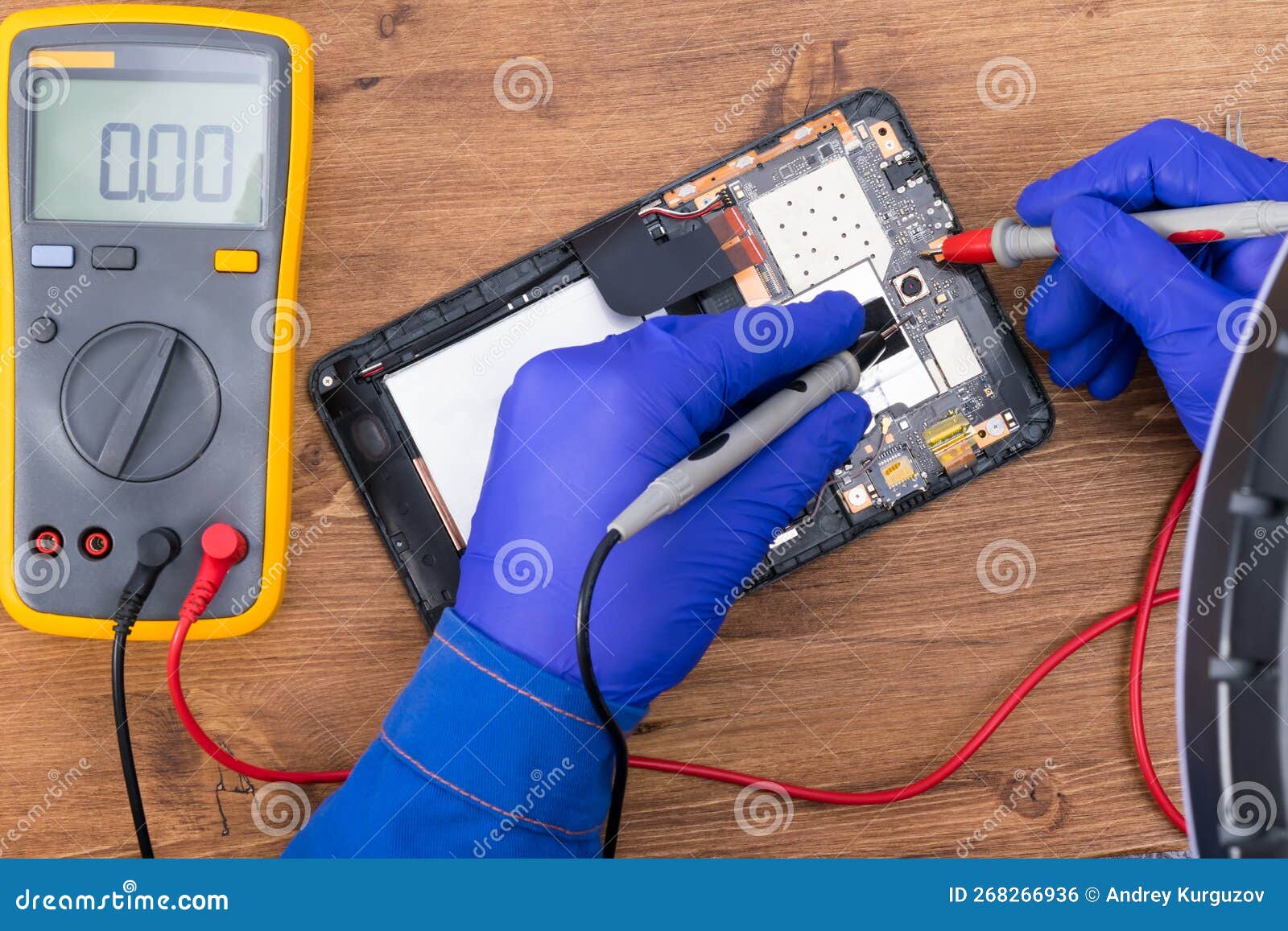 Service Repair Determination of the Warranty Case of a Mobile Device ...
