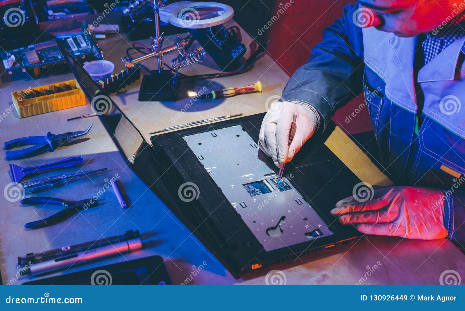 Service repair electronics stock image. Image of computer - 130926449