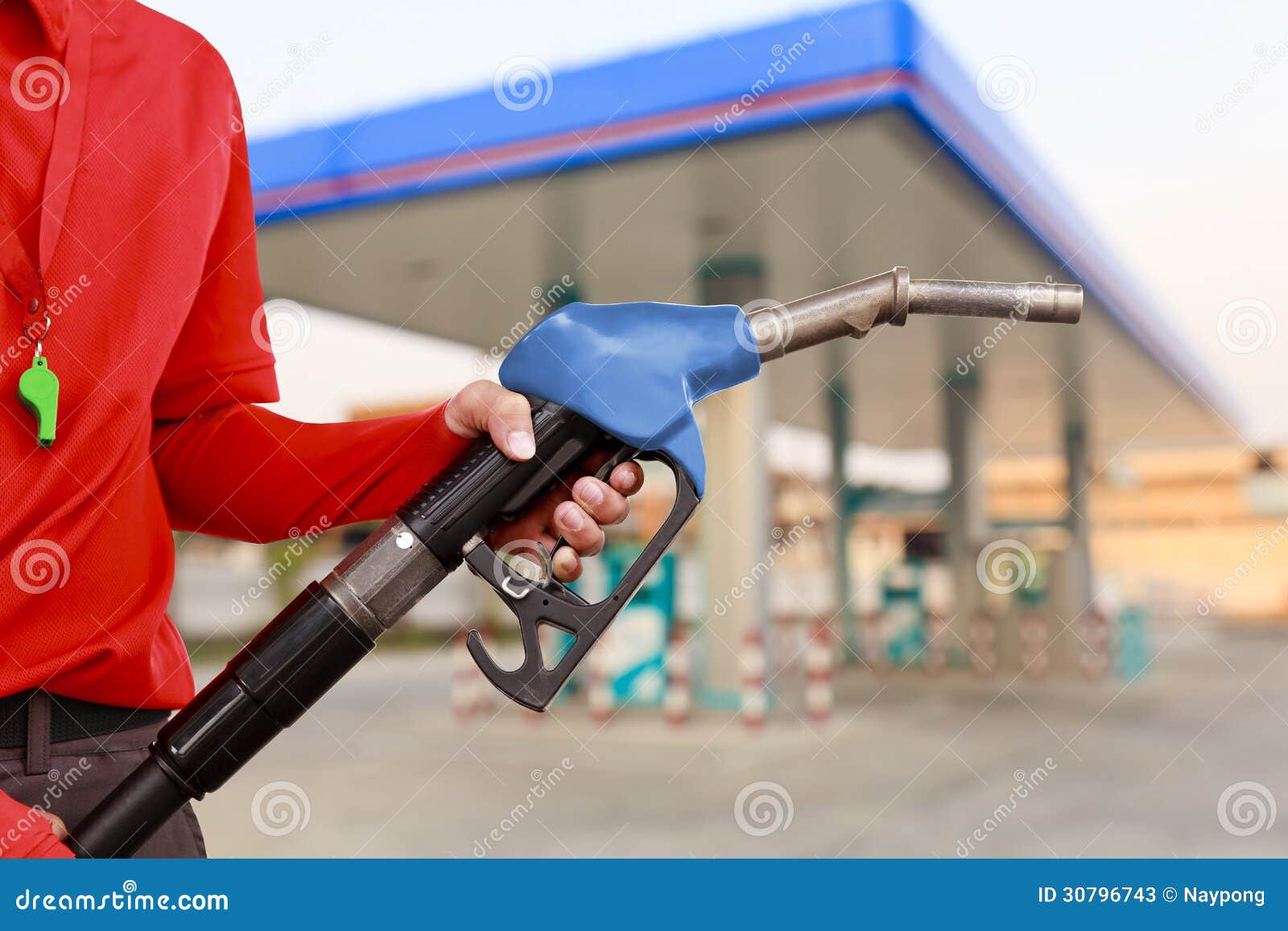 Service station worker stock image. Image of green, auto - 30796743