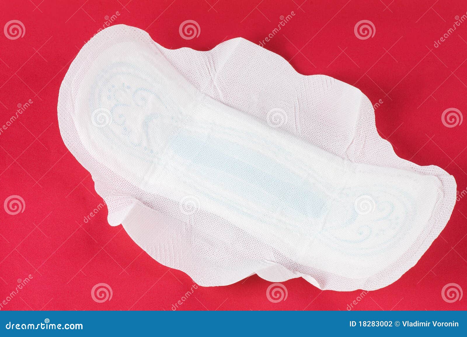 Serviette Sanitaire Sur Un Rouge Photo stock - Image du objet, médical ...