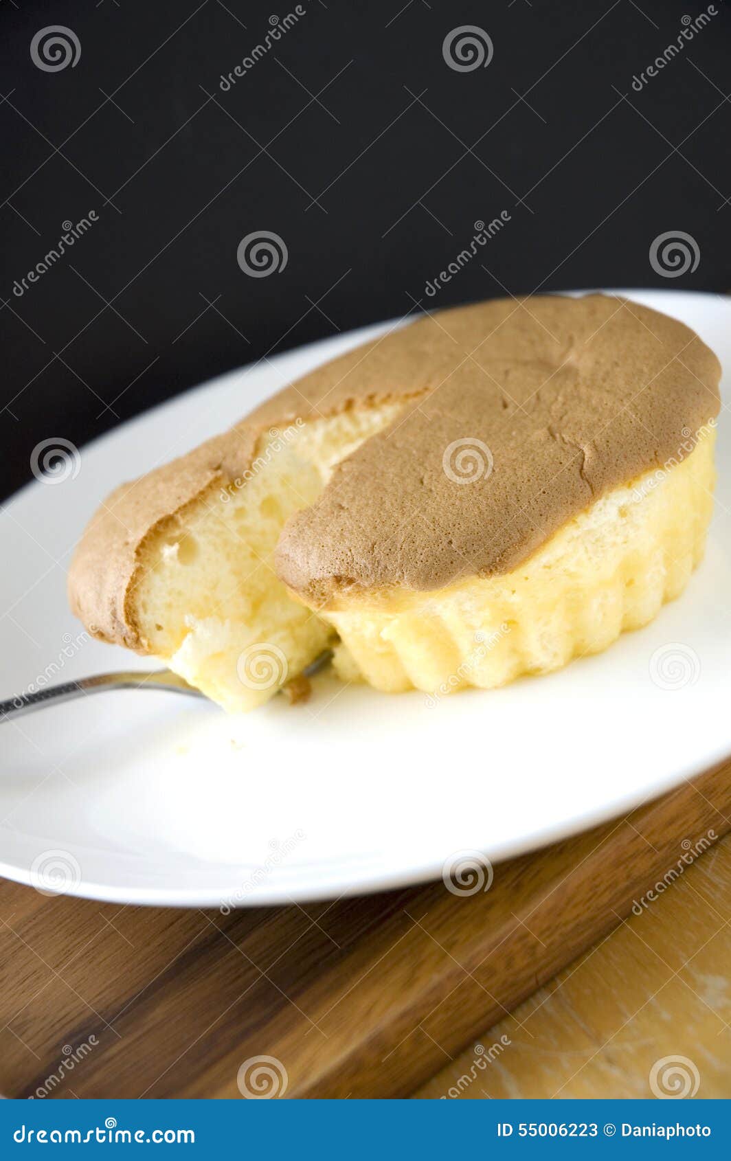 Serving mamon cake stock image. Image of kitchen, homemade - 55006223