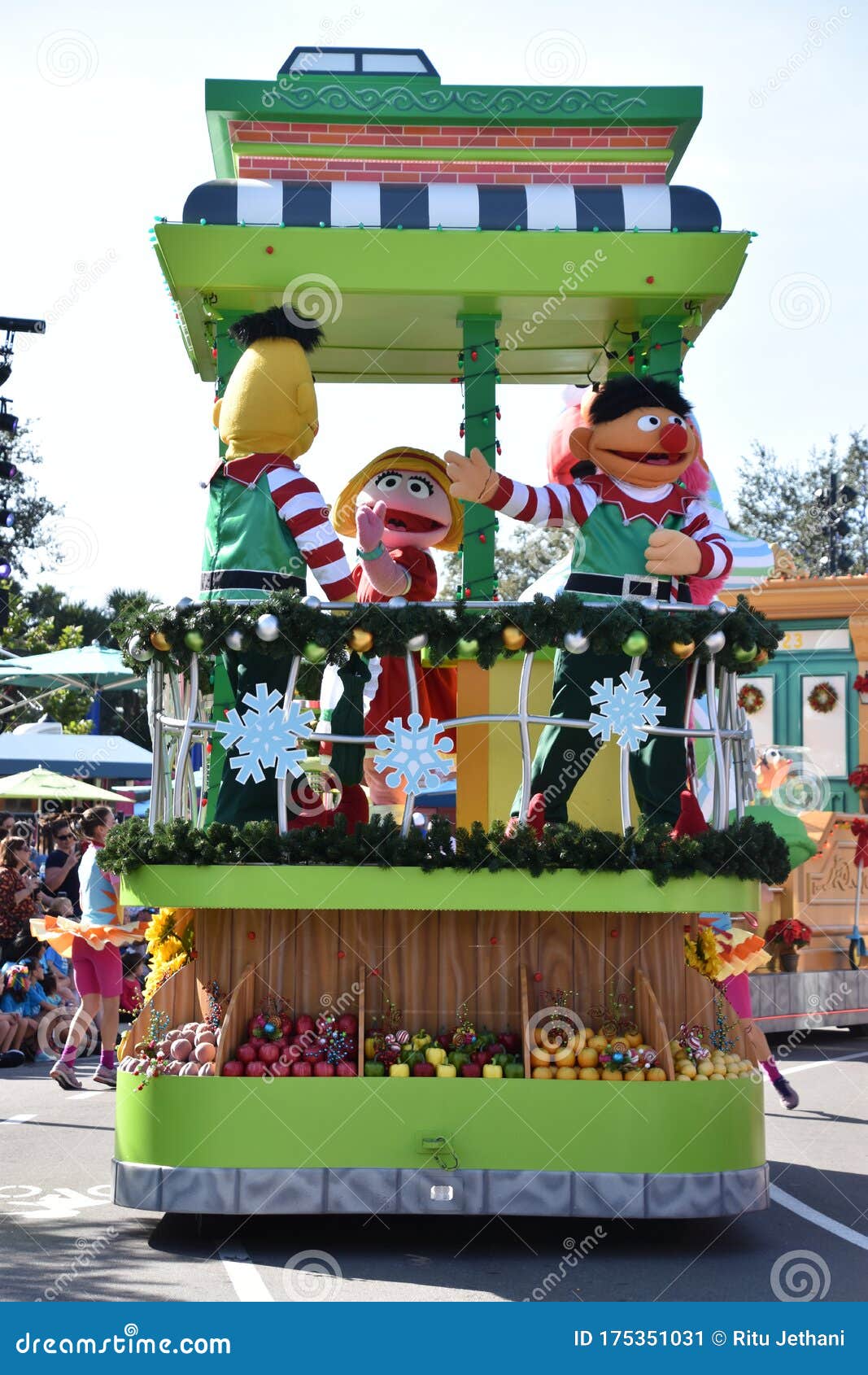 Sesame Street Christmas Parade at Sesame Street Land at SeaWorld ... Sesame Street Christmas Parade at Sesame Street Land at SeaWorld ...