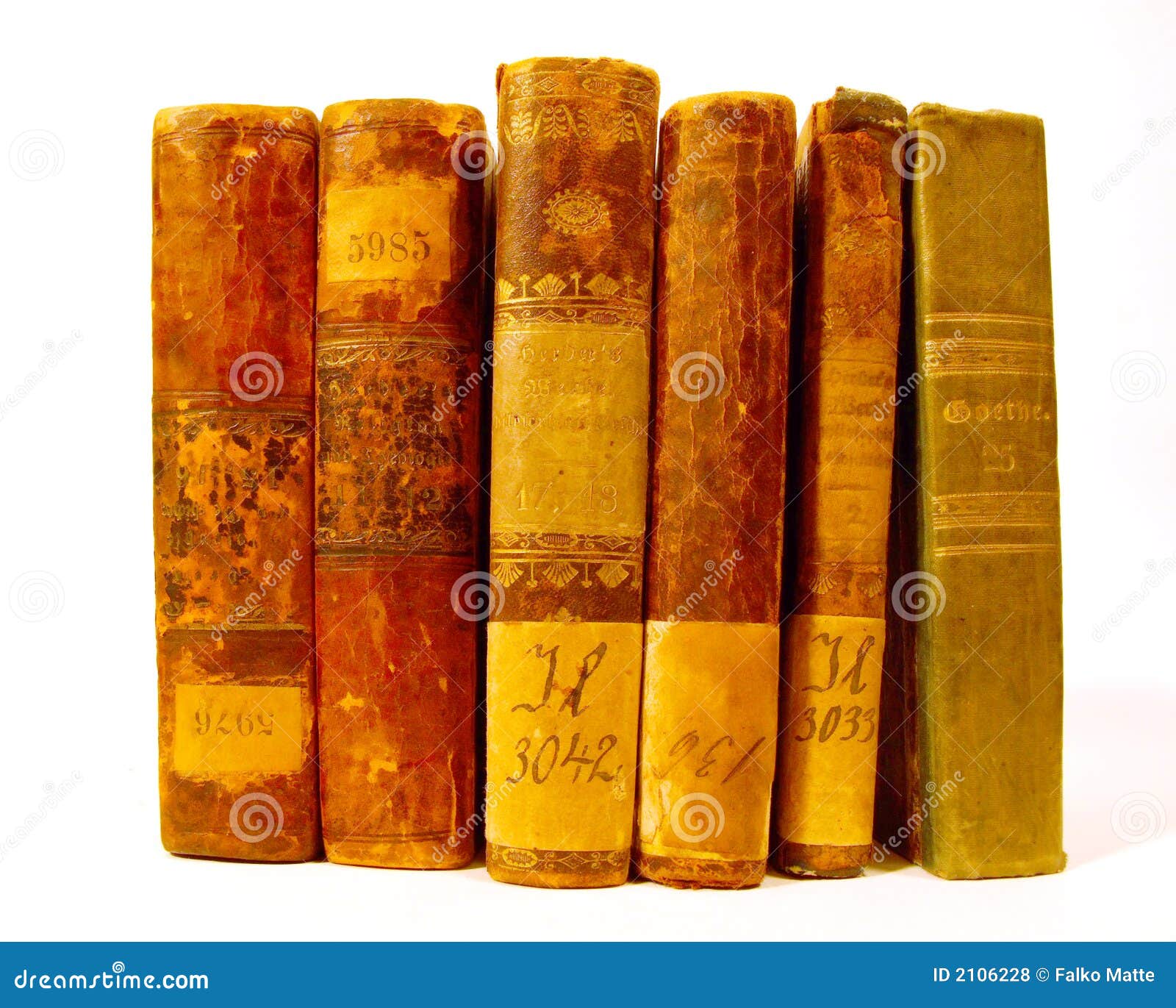 Set antike Bücher stockfoto. Bild von gealtert, getrennt - 2106228