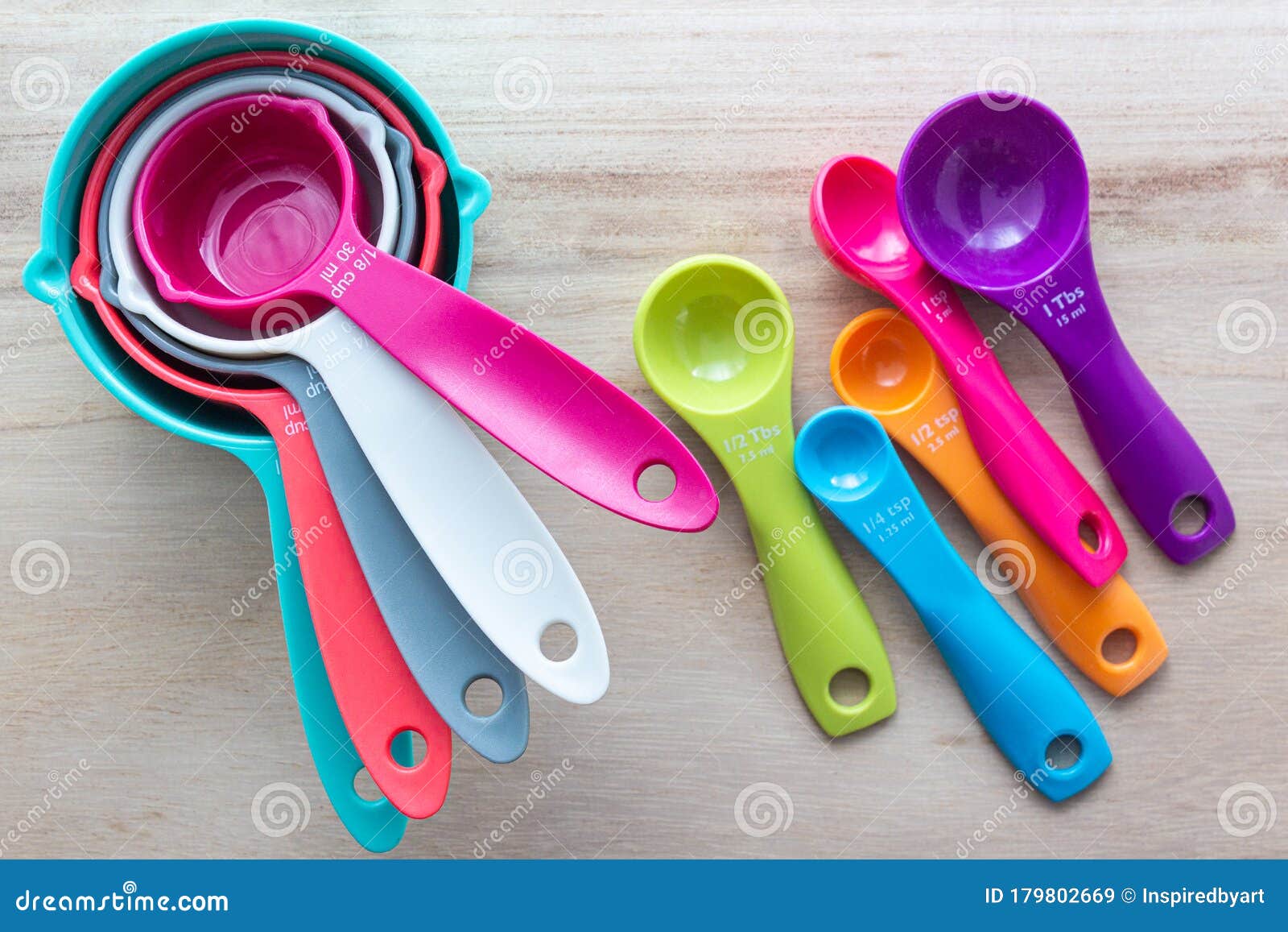 Set of Colorful Measuring Cups and Measuring Spoons Use in Cooking ... Set of Colorful Measuring Cups and Measuring Spoons Use in Cooking ...