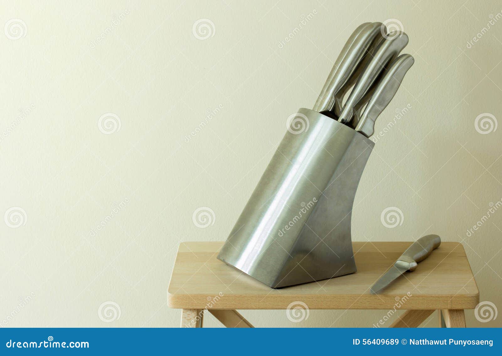 Set of kitchen knifes stock image. Image of brown, kitchen - 56409689