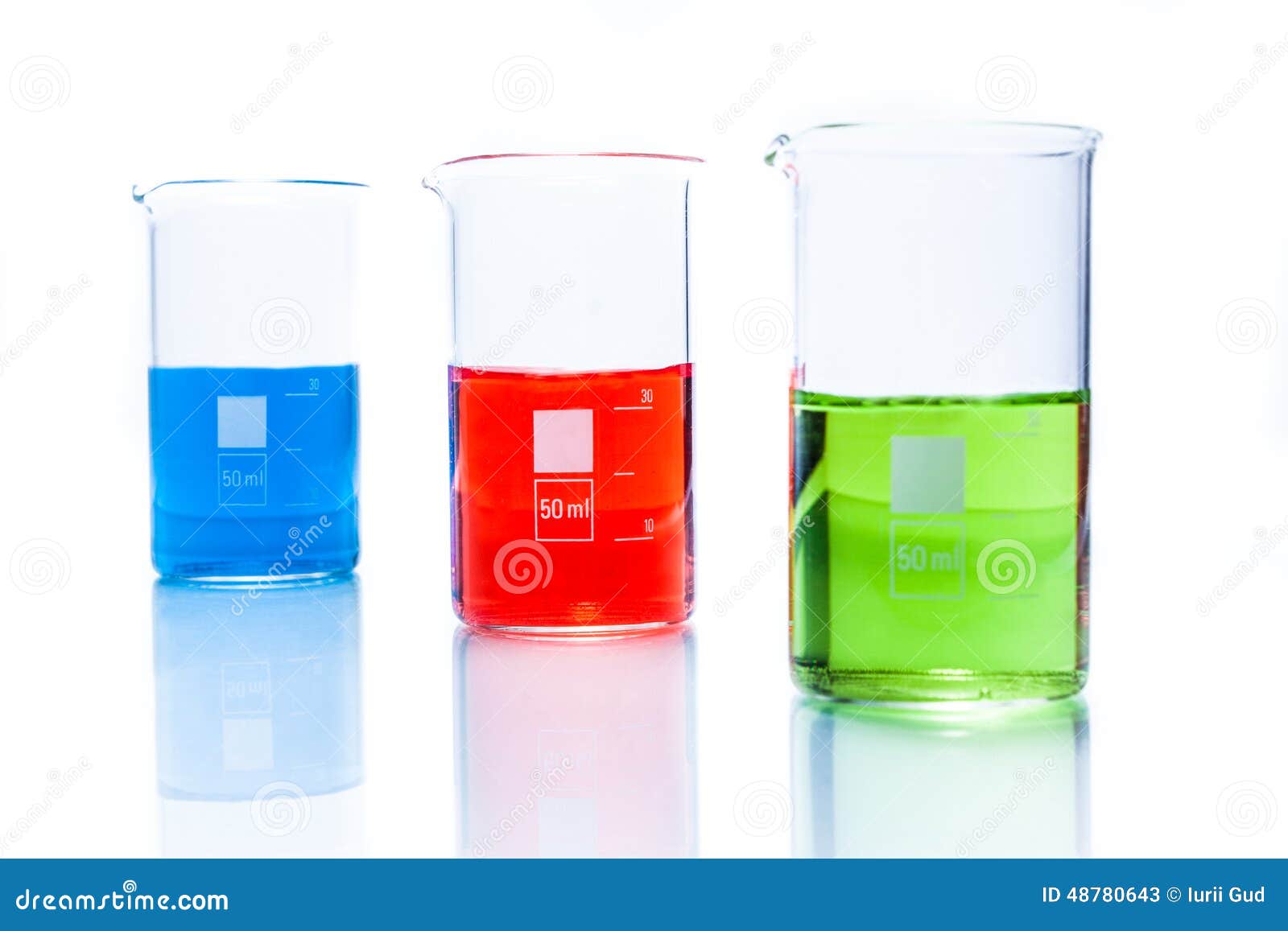 Set of Temperature Resistant Cylindrical Beakers with Color Liquid ...