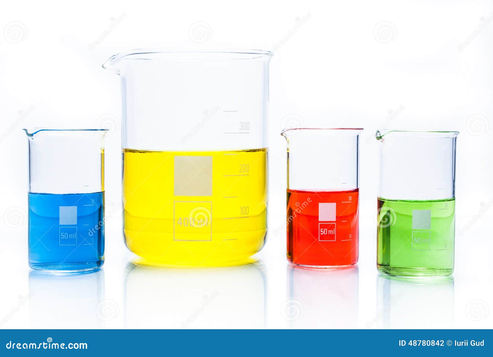 Set of Temperature Resistant Cylindrical Beakers with Color Liquid ...