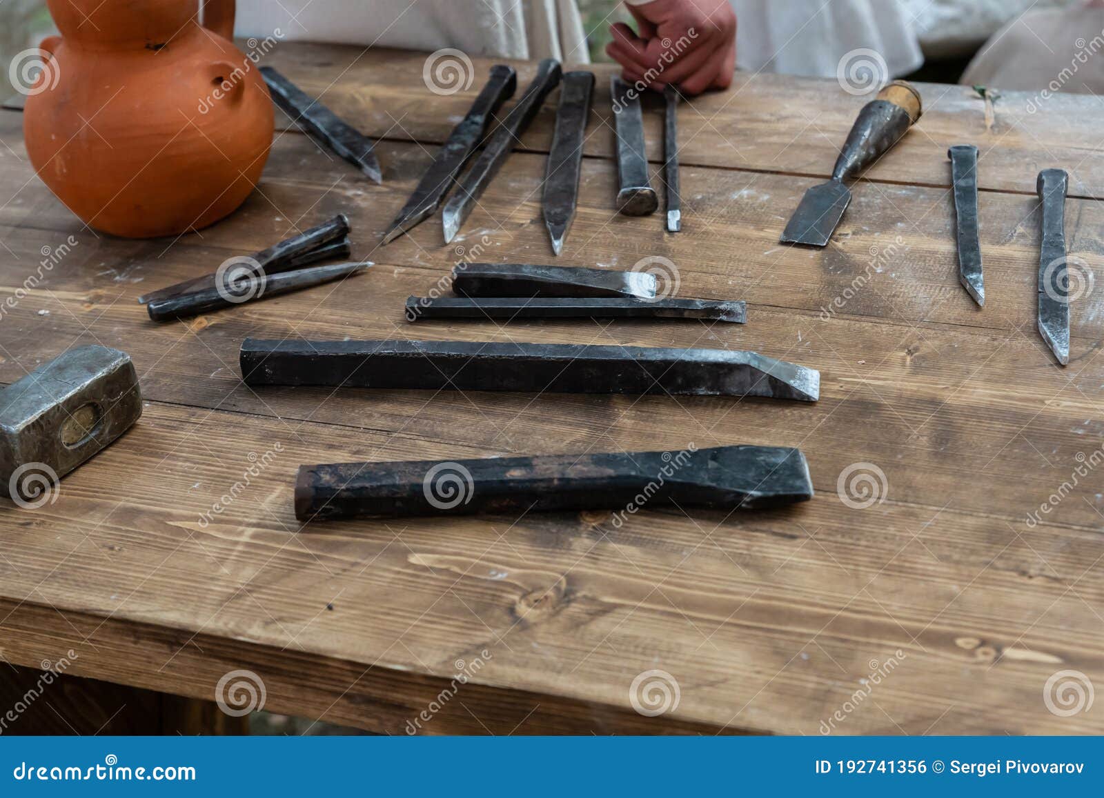 Set of Tools for the Master of Stone Chisel, Sledgehammer and Chisel ...