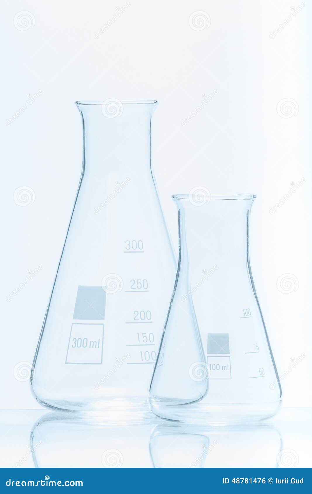 Set of Two Empty Temperature Resistant Conical Flasks for Measurments ...