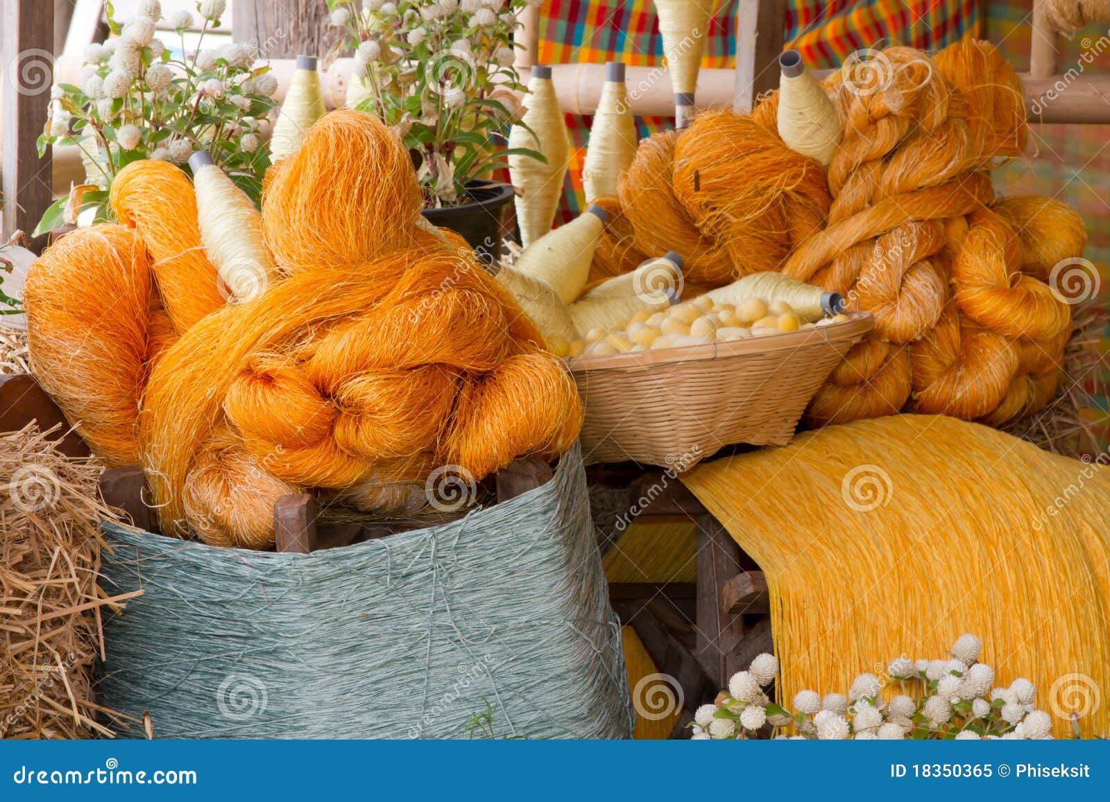 Seta grezza immagine stock. Immagine di barretta, capelli - 18350365