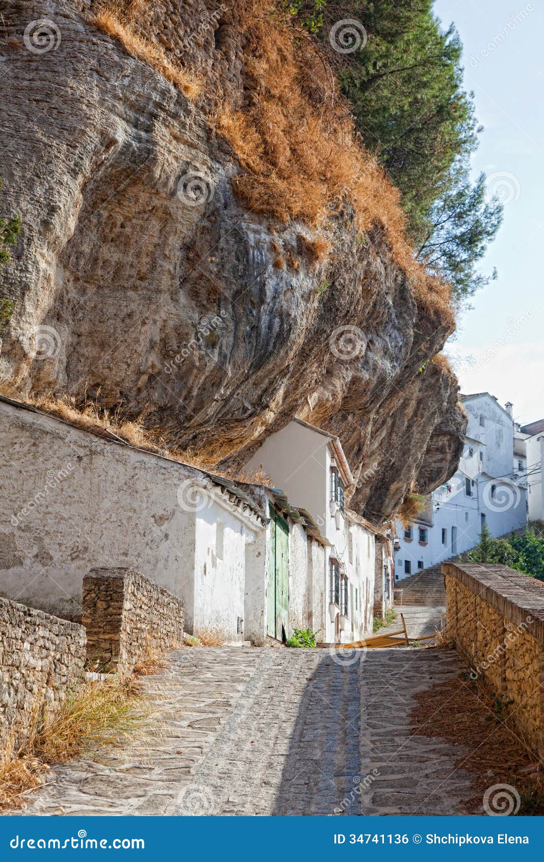 Setenil de las Bodegas foto de stock. Imagem de caro - 34741136