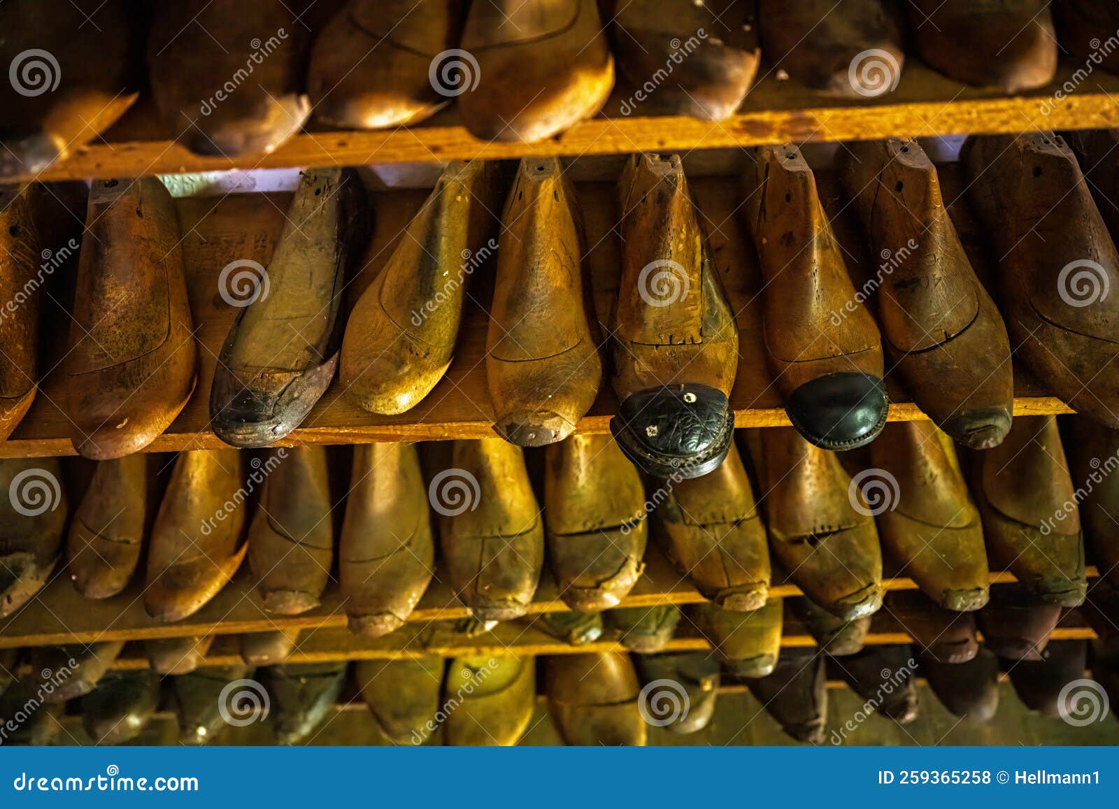 Sets of Old Wooden Shoe Forms Stock Photo - Image of spool, traditional ...