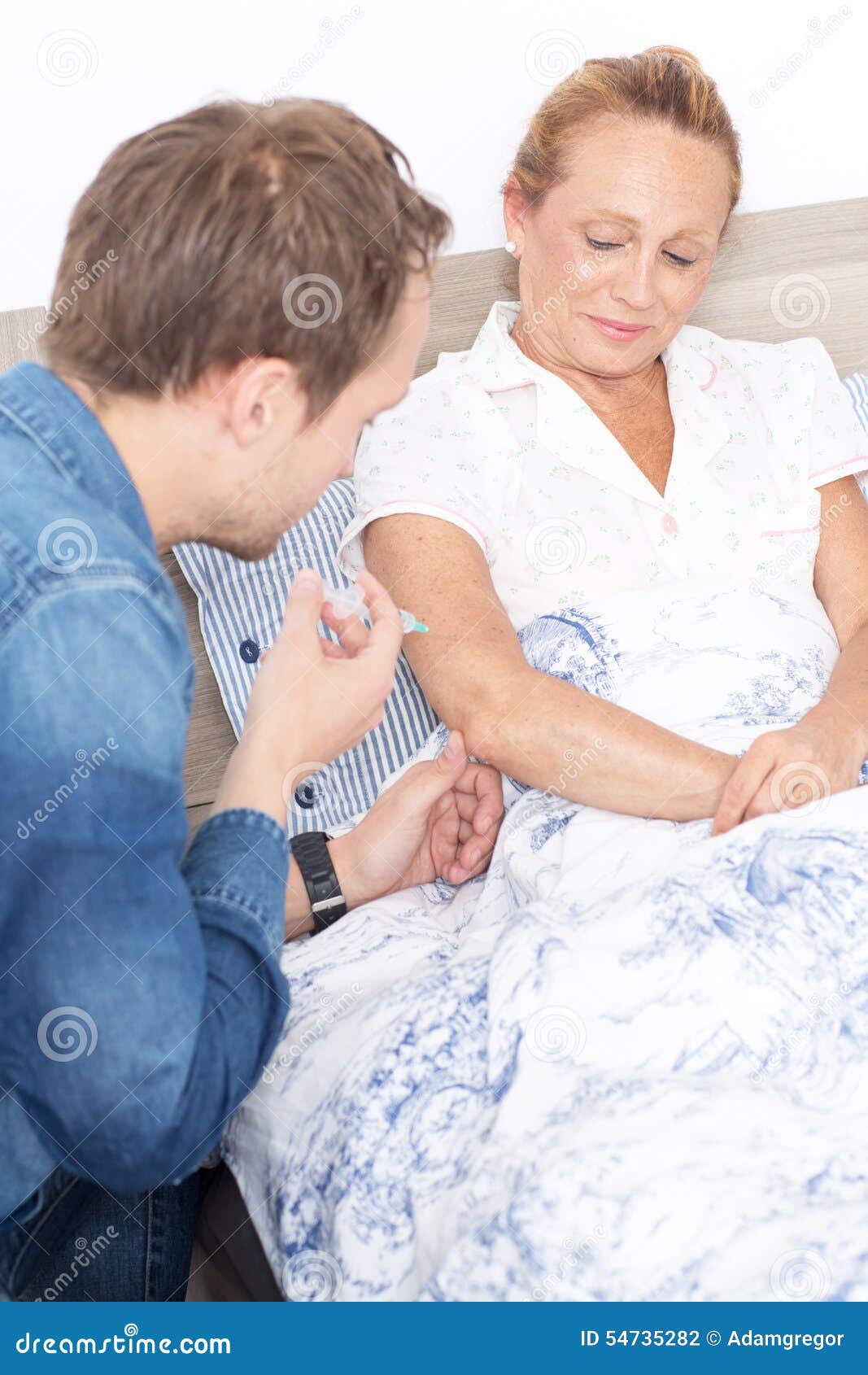 Setting an injection stock photo. Image of syringe, vaccine - 54735282