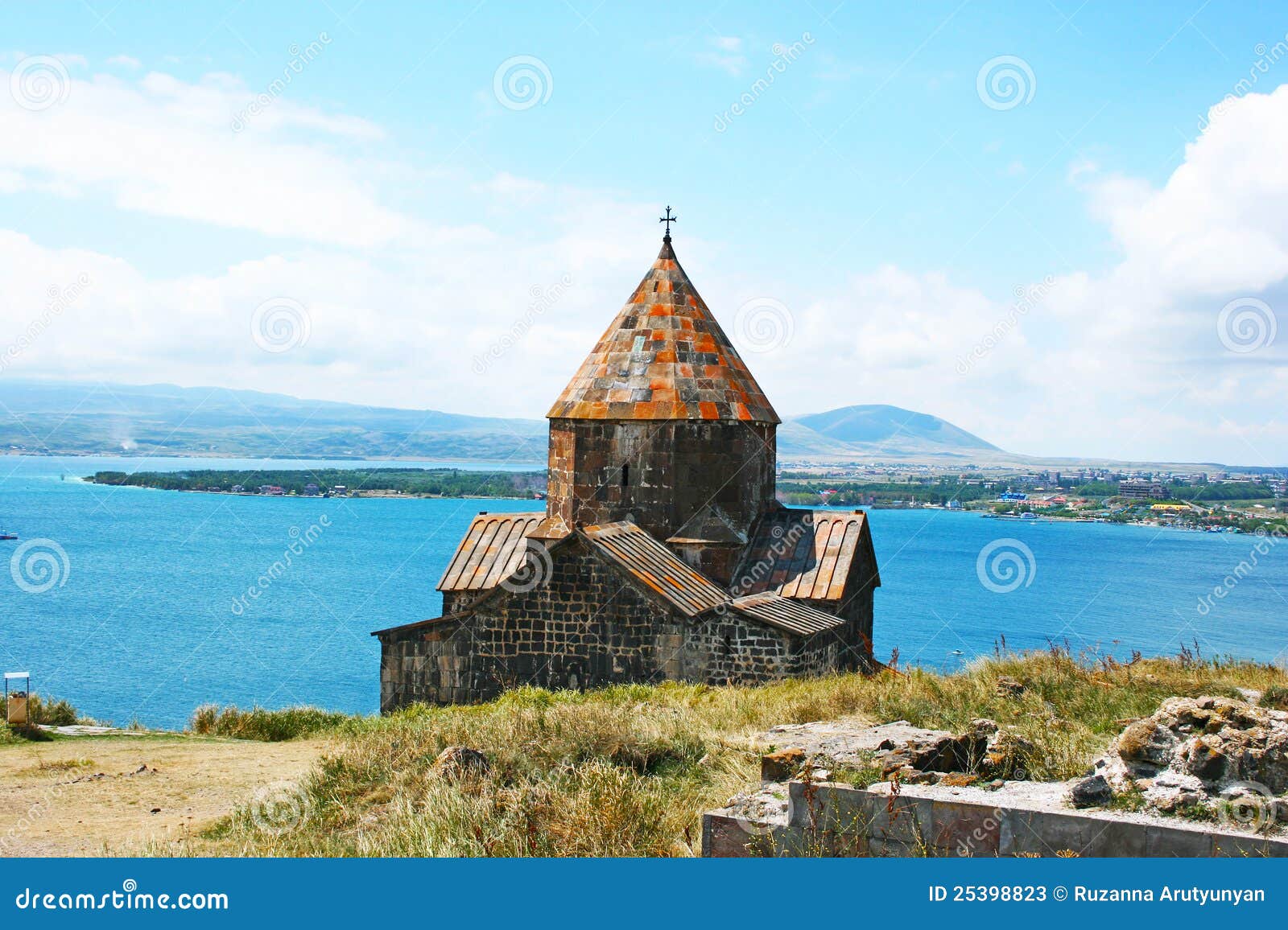 Lake Sevan At Sunrise With Some Seagulls Resting On The Water Royalty ...