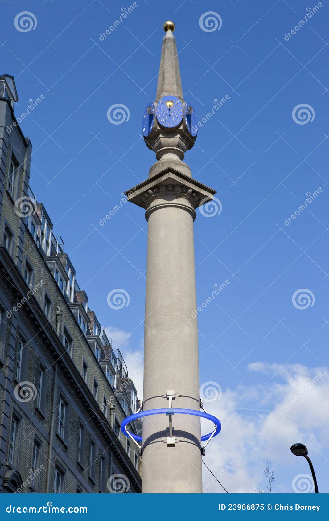 Seven Dials Sundial Pilar in London Stock Image - Image of mercer ...