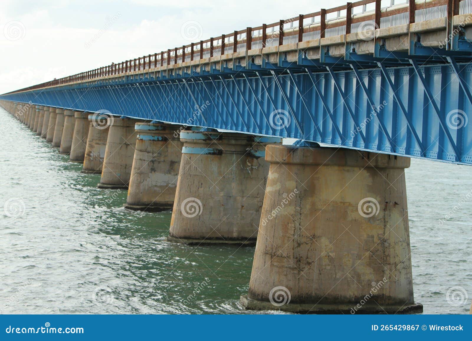 Seven-mile Bridge is Famous in the Florida Keys Stock Image - Image of ...
