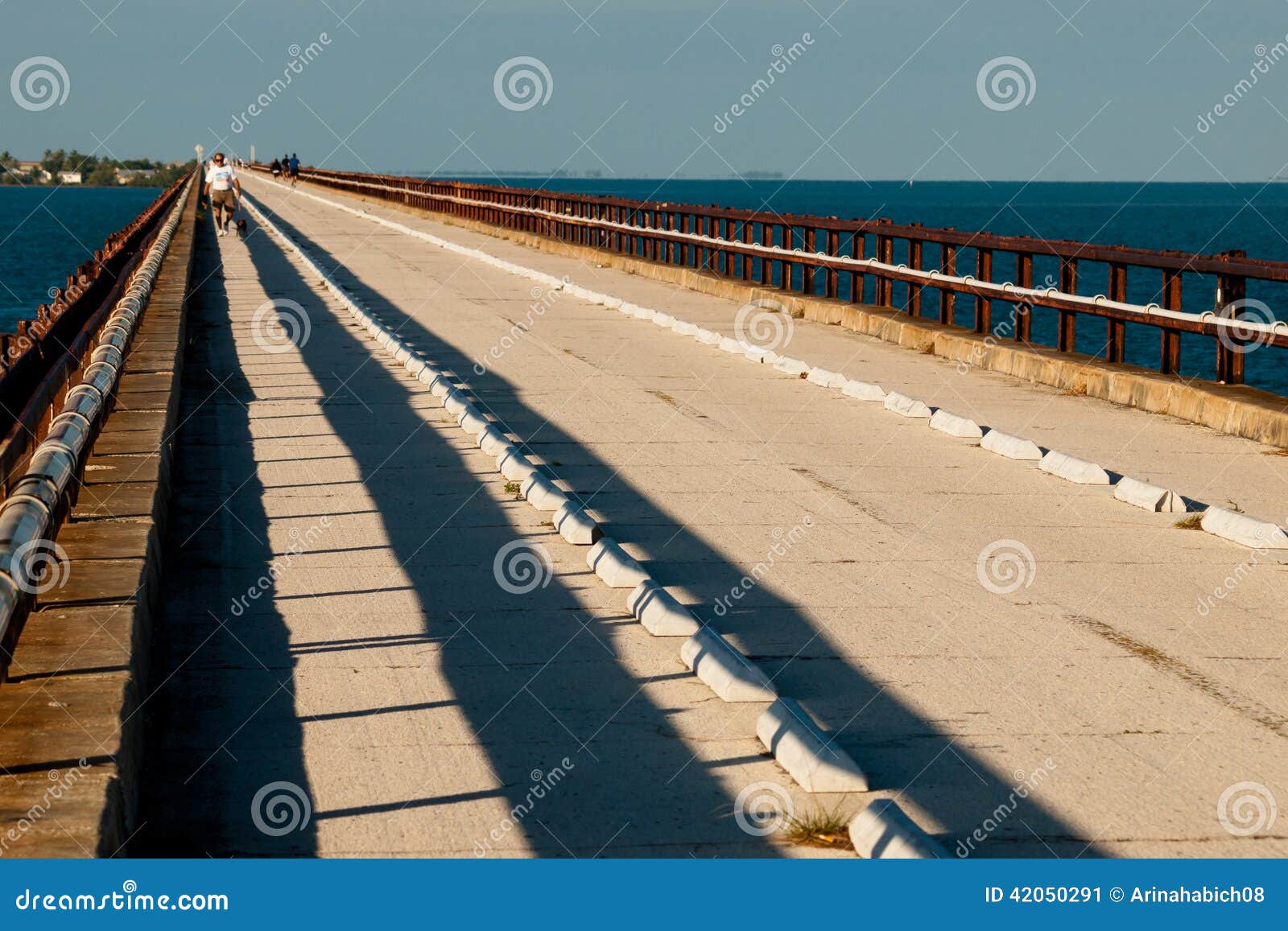 Seven Mile Bridge editorial photo. Image of atlantic - 42050291