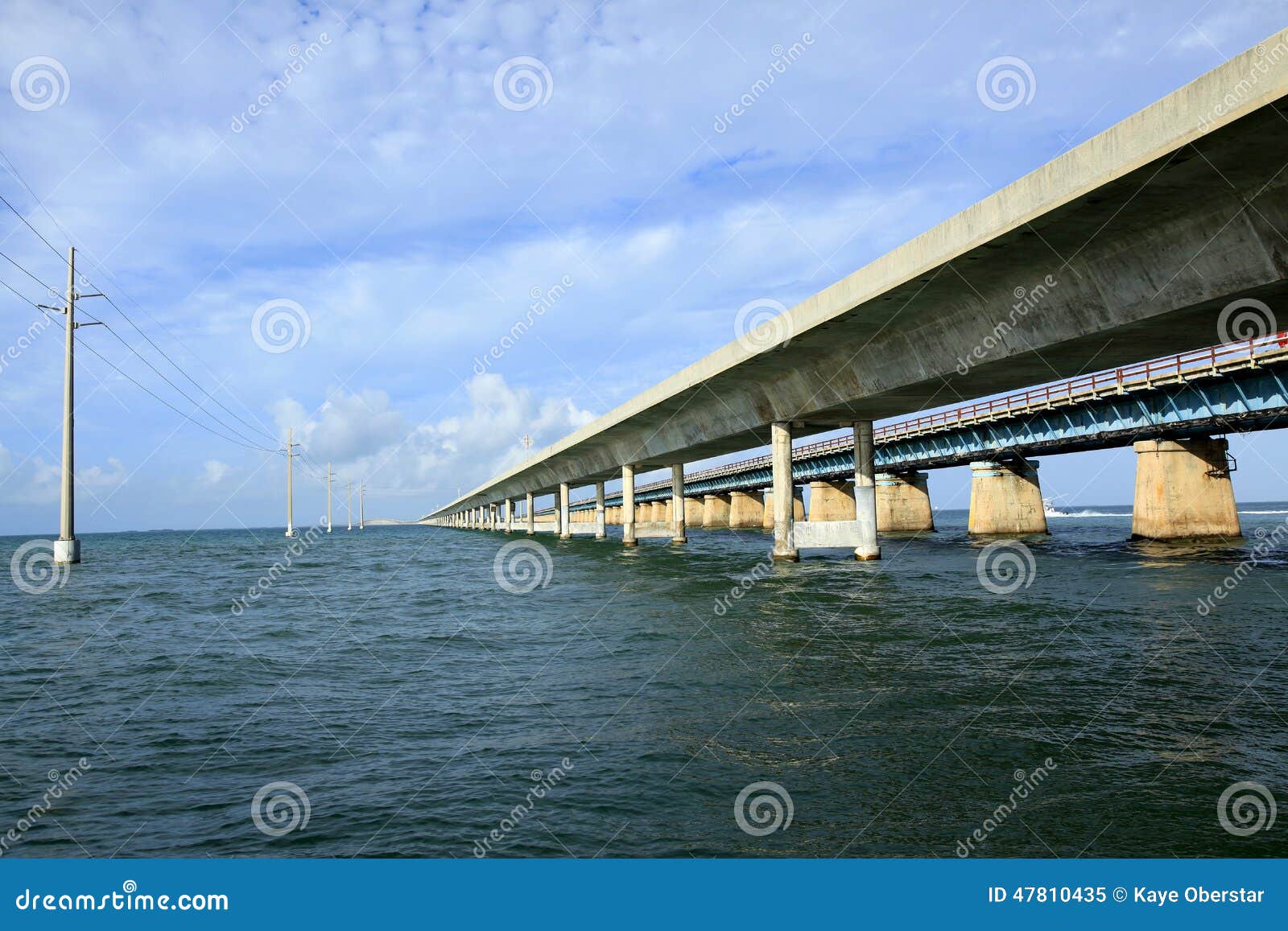 Seven Mile Bridge in the Keys Stock Image - Image of blue, keys: 47810435