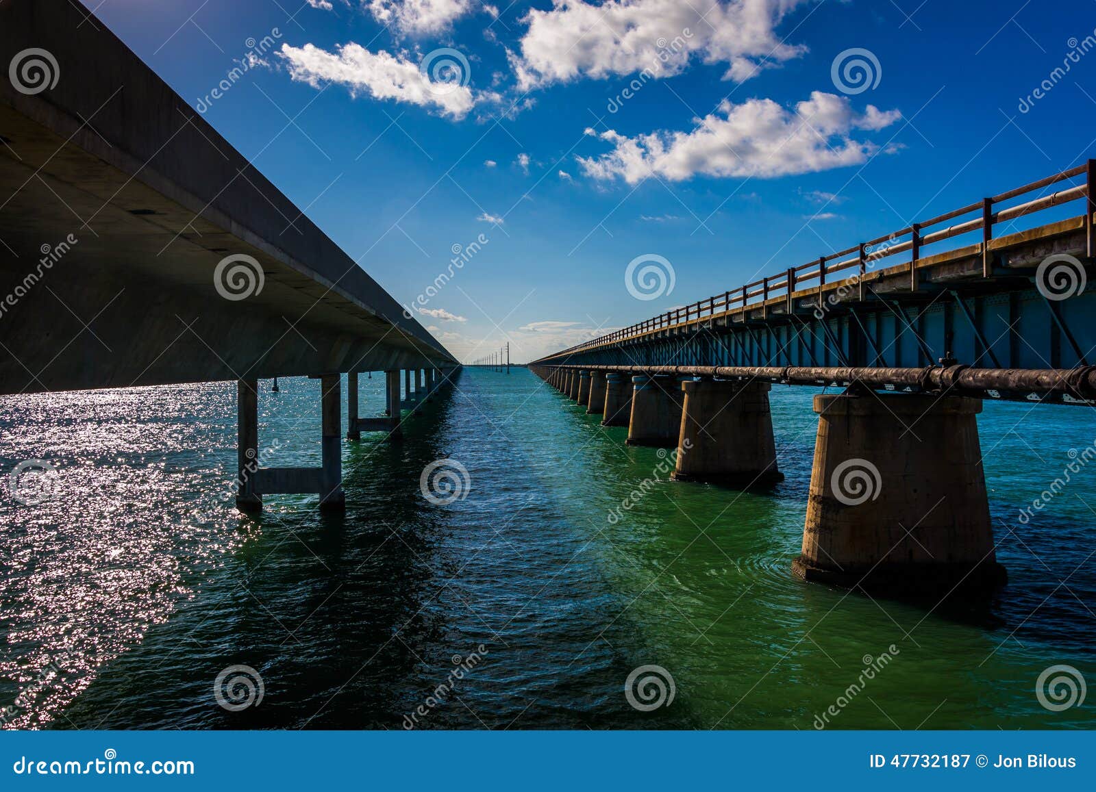 The Seven Mile Bridge, on Overseas Highway in Marathon, Florida. Stock ...