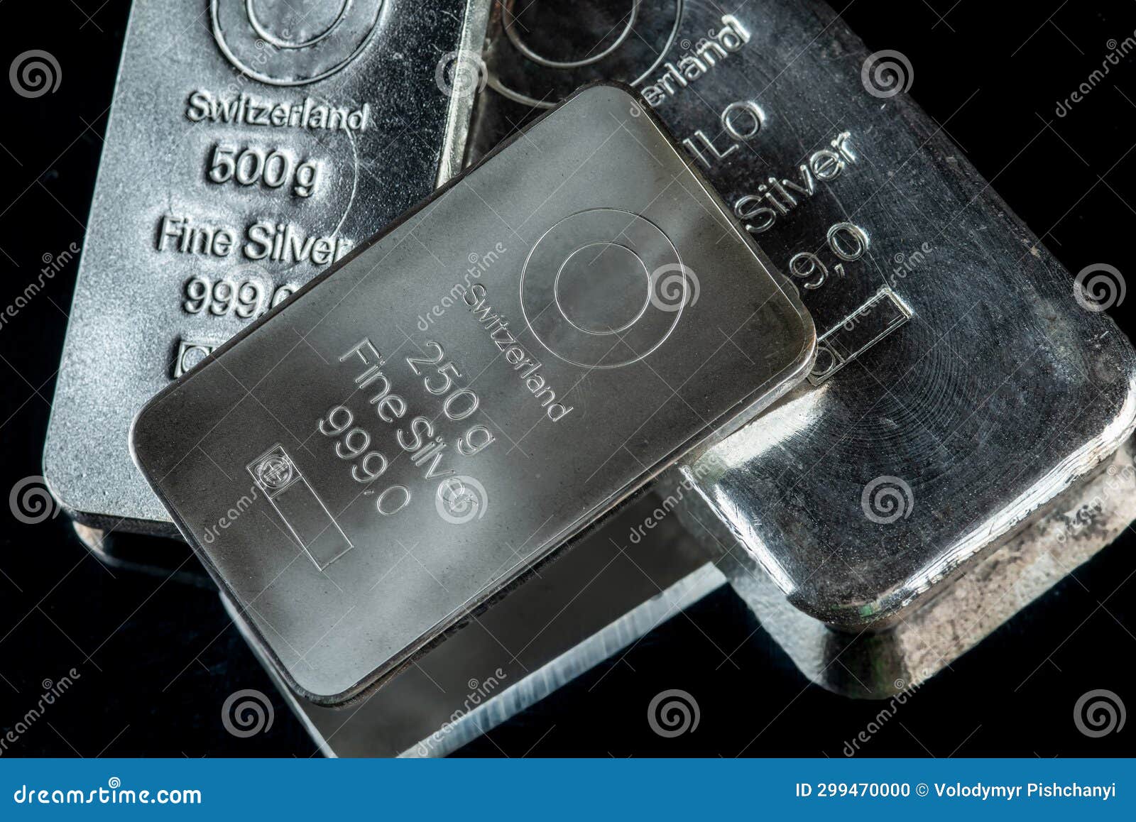 Several Silver Bars of Different Weight on a Dark Mirror Surface. Stock ...