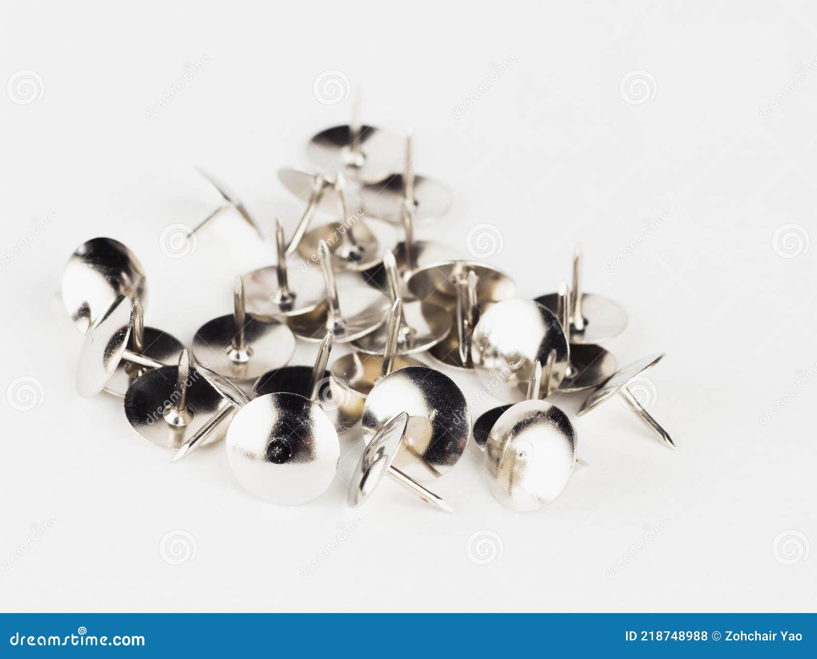 Board Pins Royalty-Free Stock Photography | CartoonDealer.com #50541125