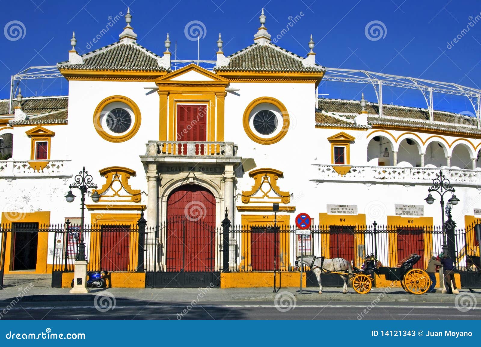 Seville bullring stock image. Image of bullring, calesa - 14121343