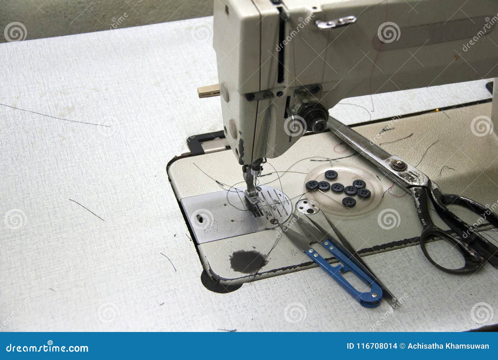 Sewing Accessories on the Sewing Machine, Includes Forceps, Scissors ...