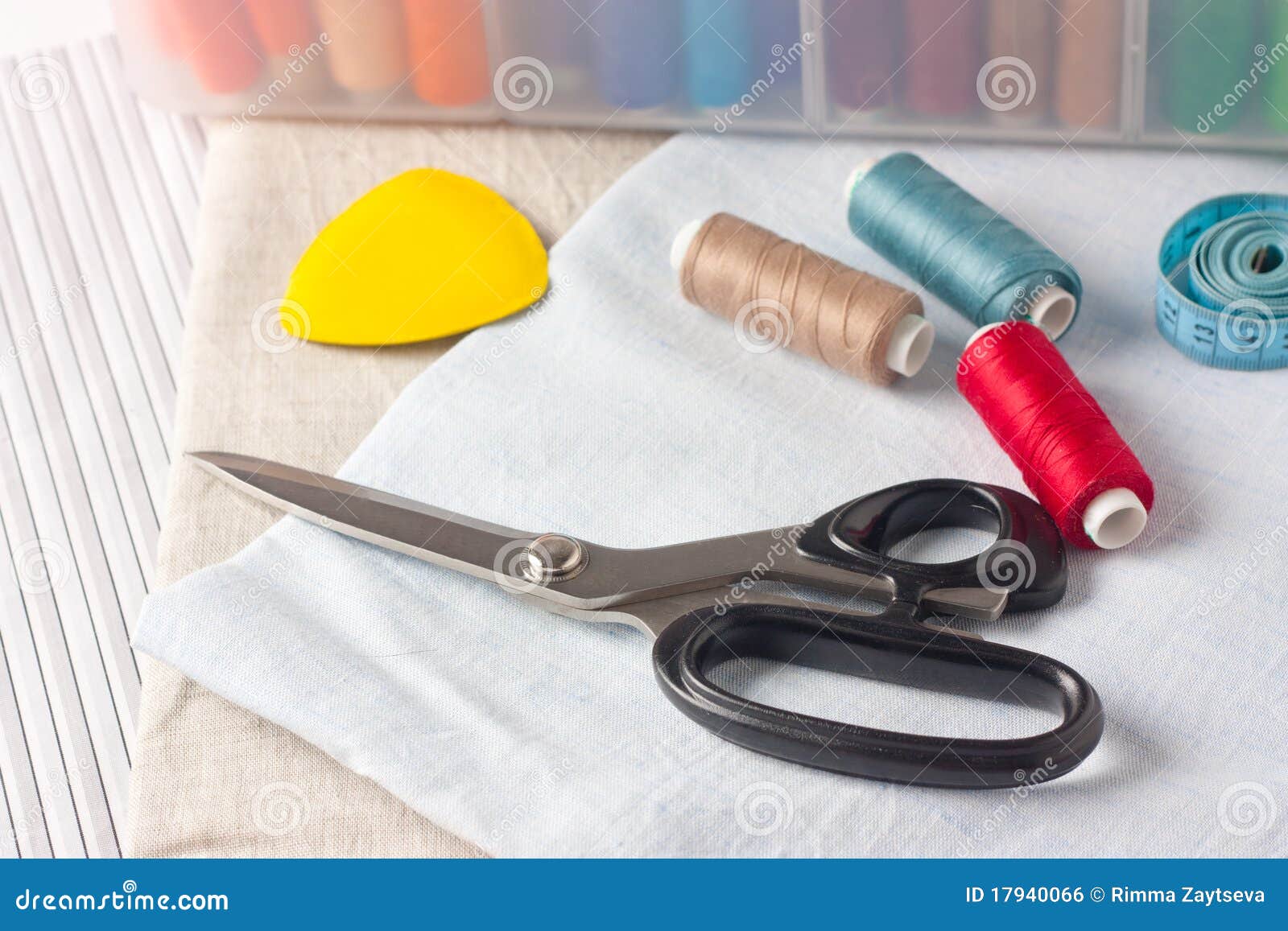 Sewing Supplies - Scissors, Thread on Fabric Stock Photo - Image of ...