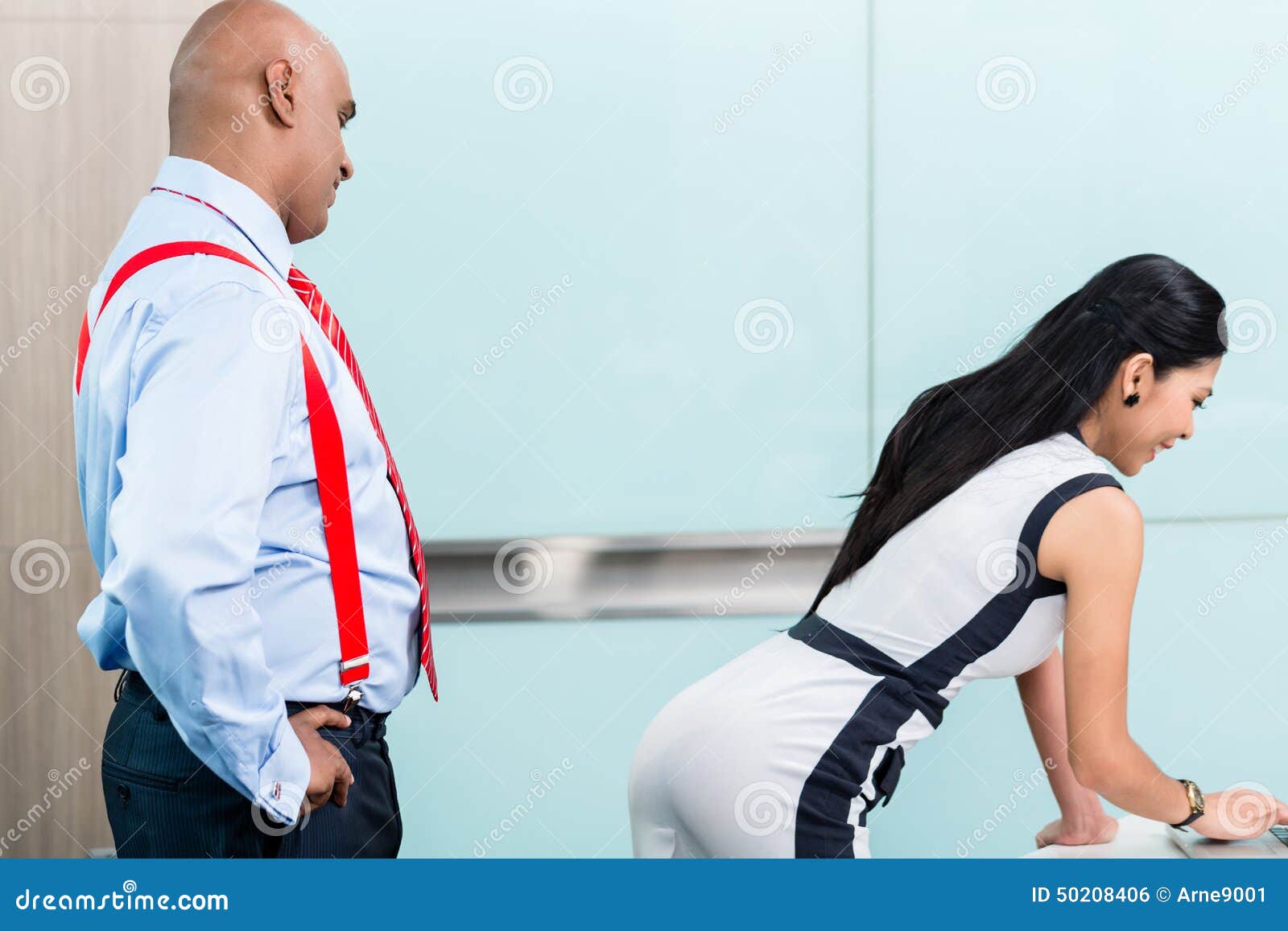 Sexuelle Belästigung Am Arbeitsplatz Stockfoto Bild Von Männer