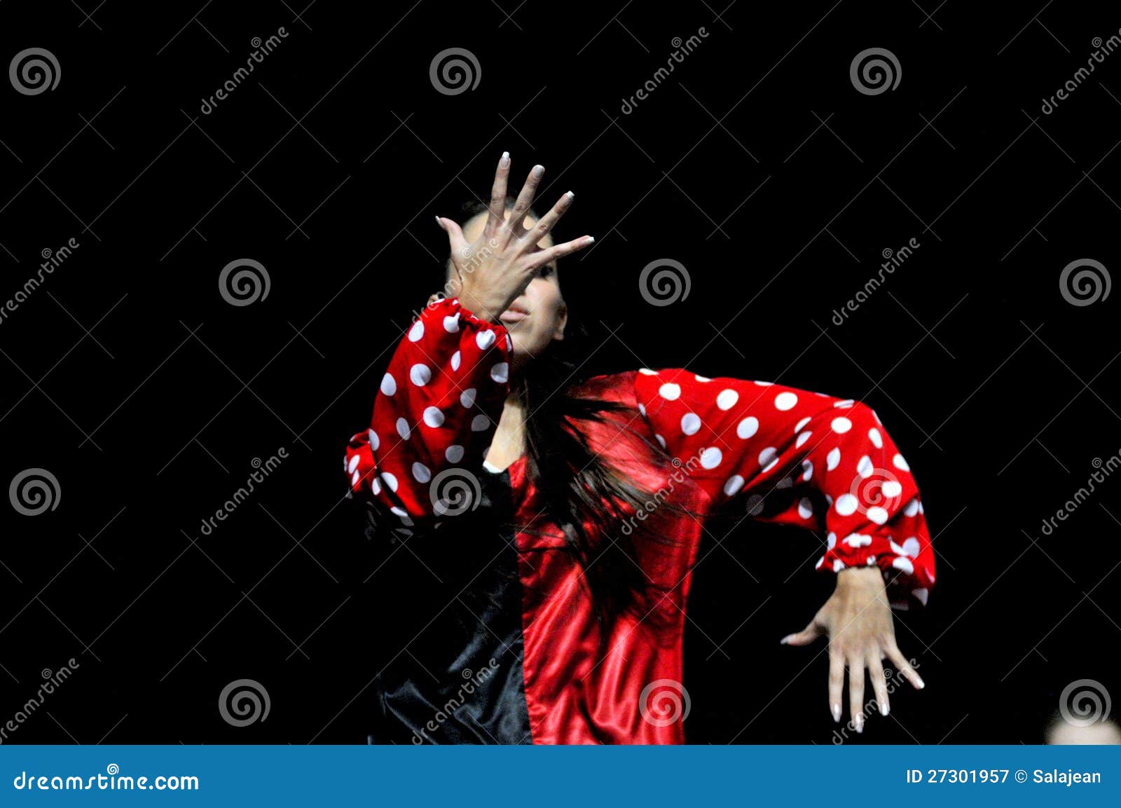 Dancing women on the stage editorial photography. Image of artist ...