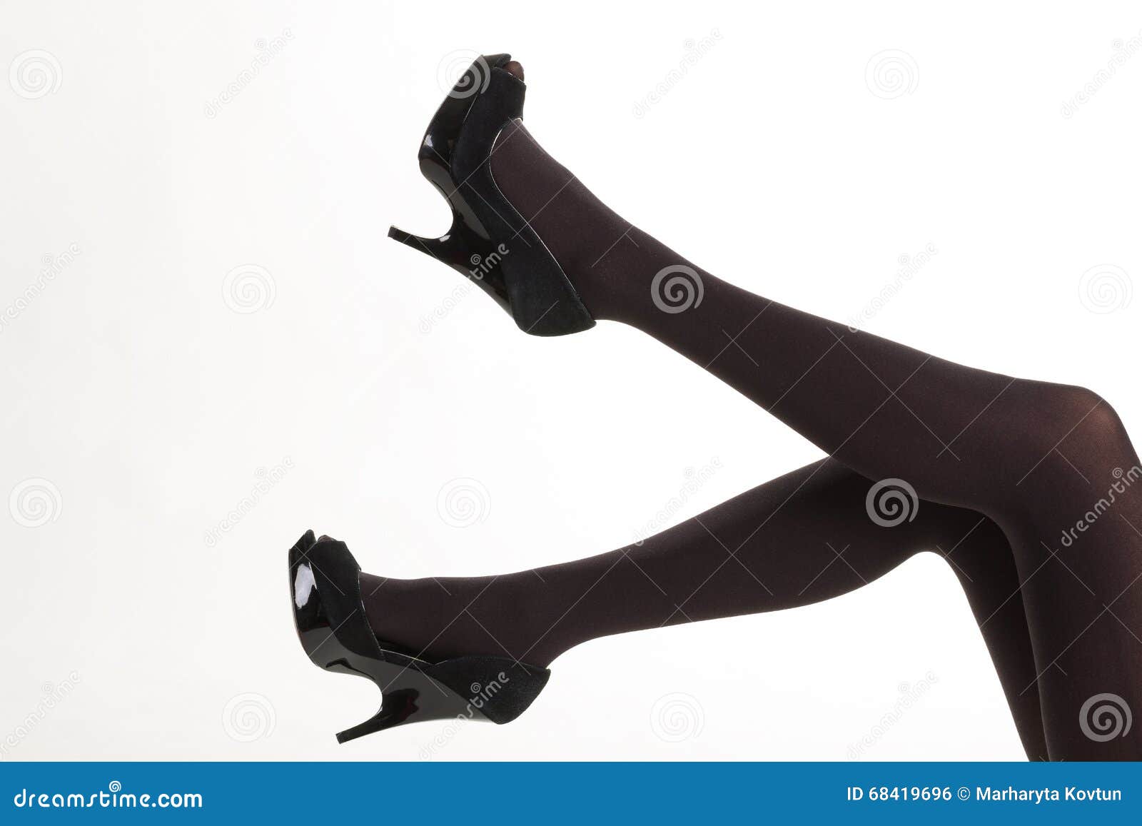 Sexy Weibliche Beine In Der Schwarzen Strumpfhose Stockfoto Bild Von