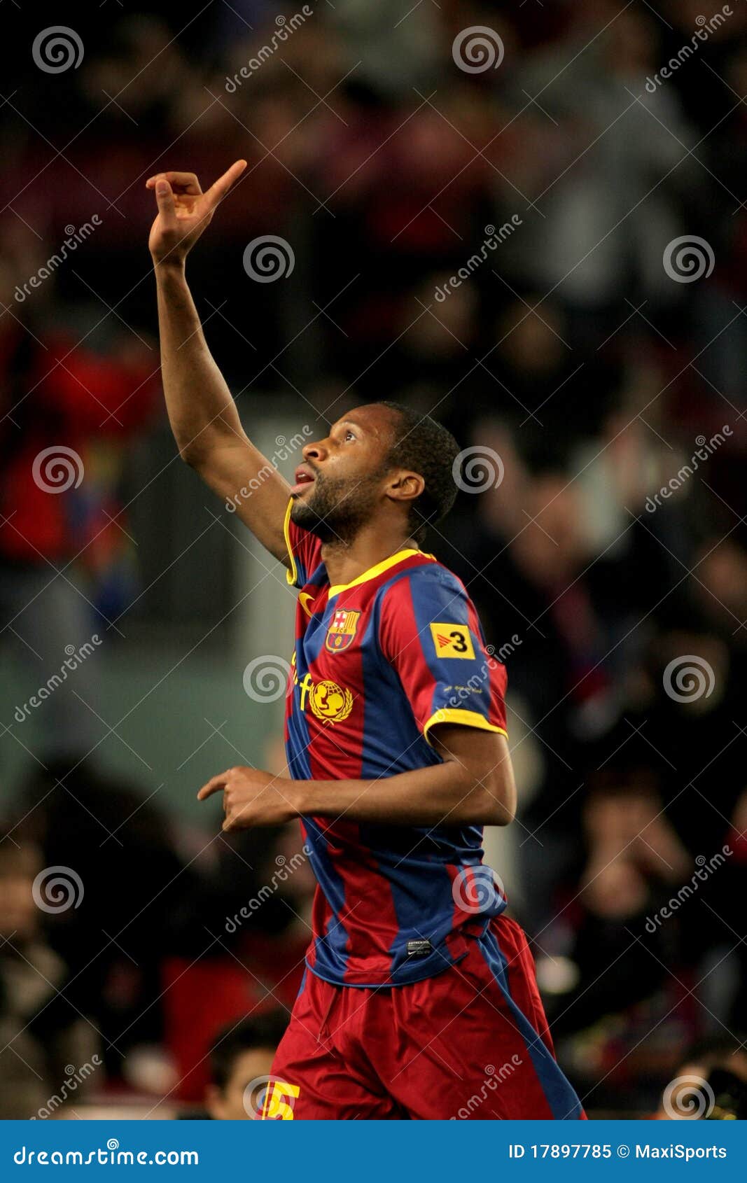 Seydou Keita of Barcelona editorial image. Image of club - 17897785