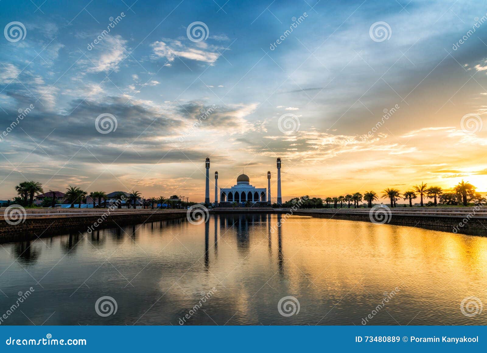 The shade of mosque stock image. Image of sunsets, muslim - 73480889