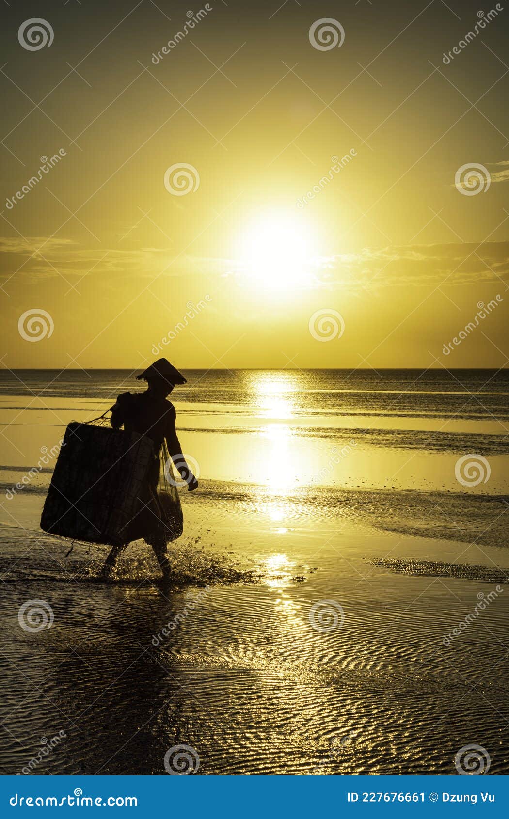 Shadow Fishermen in the Early Morning Editorial Photo - Image of ...
