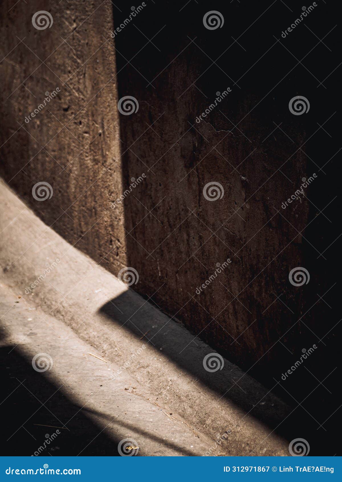 Shadow on the Wall in Gray. Stock Image - Image of sunray, square ...