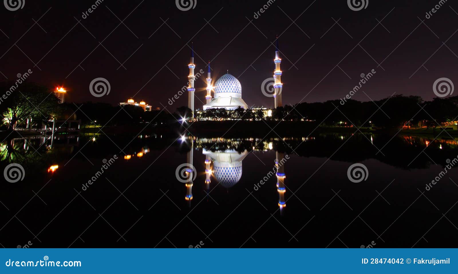 Shah Alam city mosque stock photo. Image of shah, reflect - 28474042