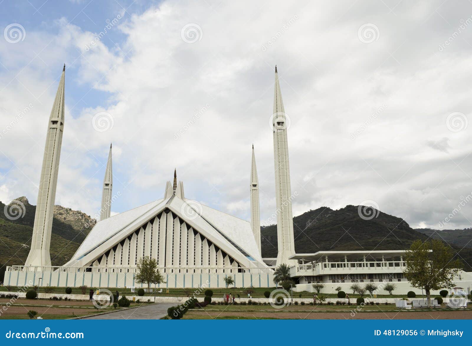 Shah Faisal Mosque Islamabad Editorial Photo - Image of asia, mosque ...