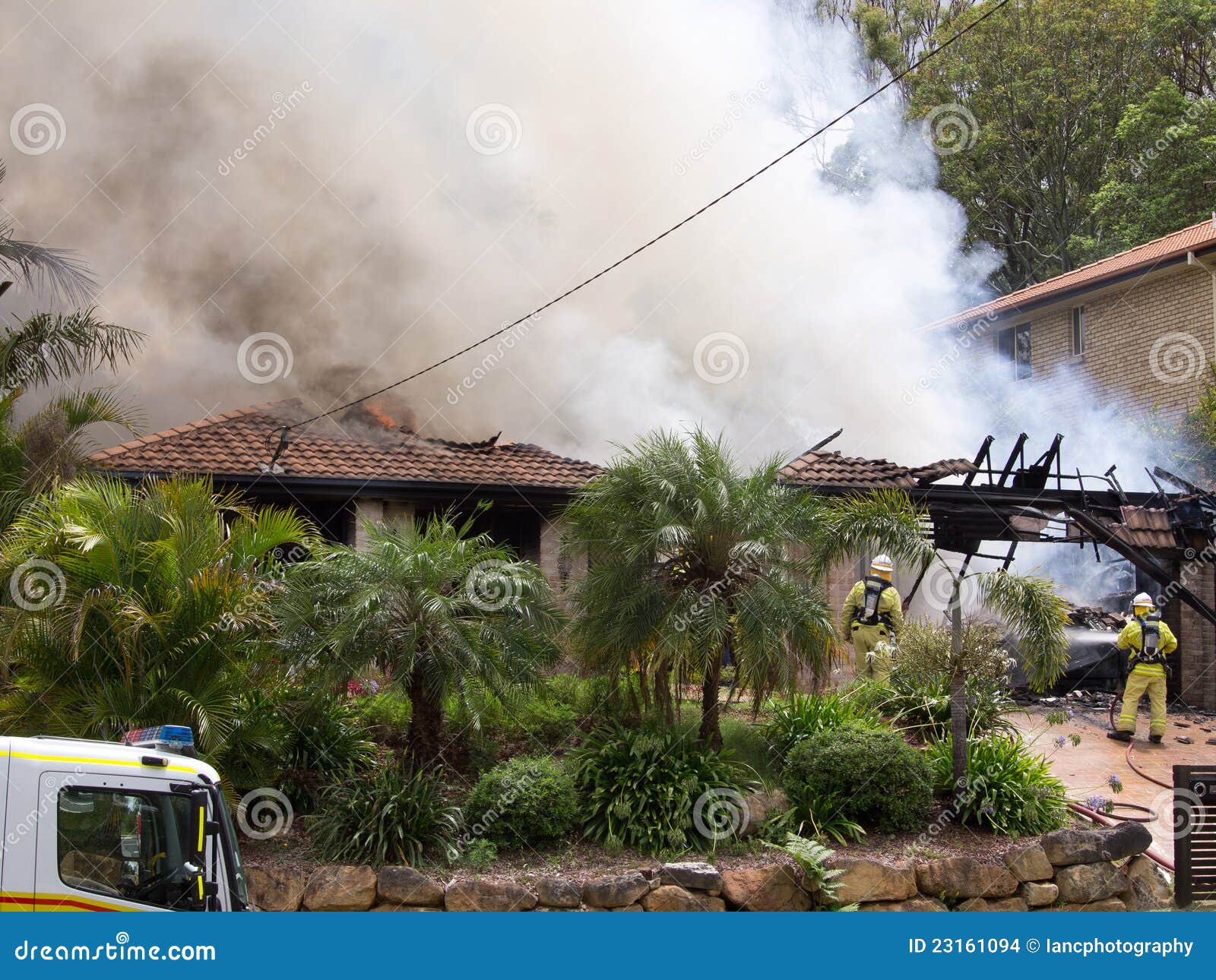 Shailer Park Fire 4 editorial stock image. Image of flames - 23161094