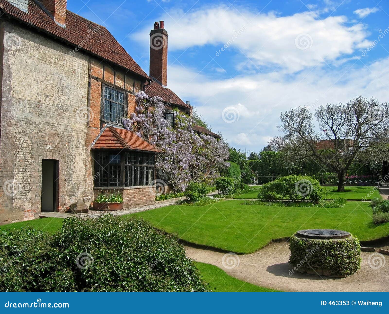 Shakespeare s Home stock image. Image of tree, blue, residential - 463353
