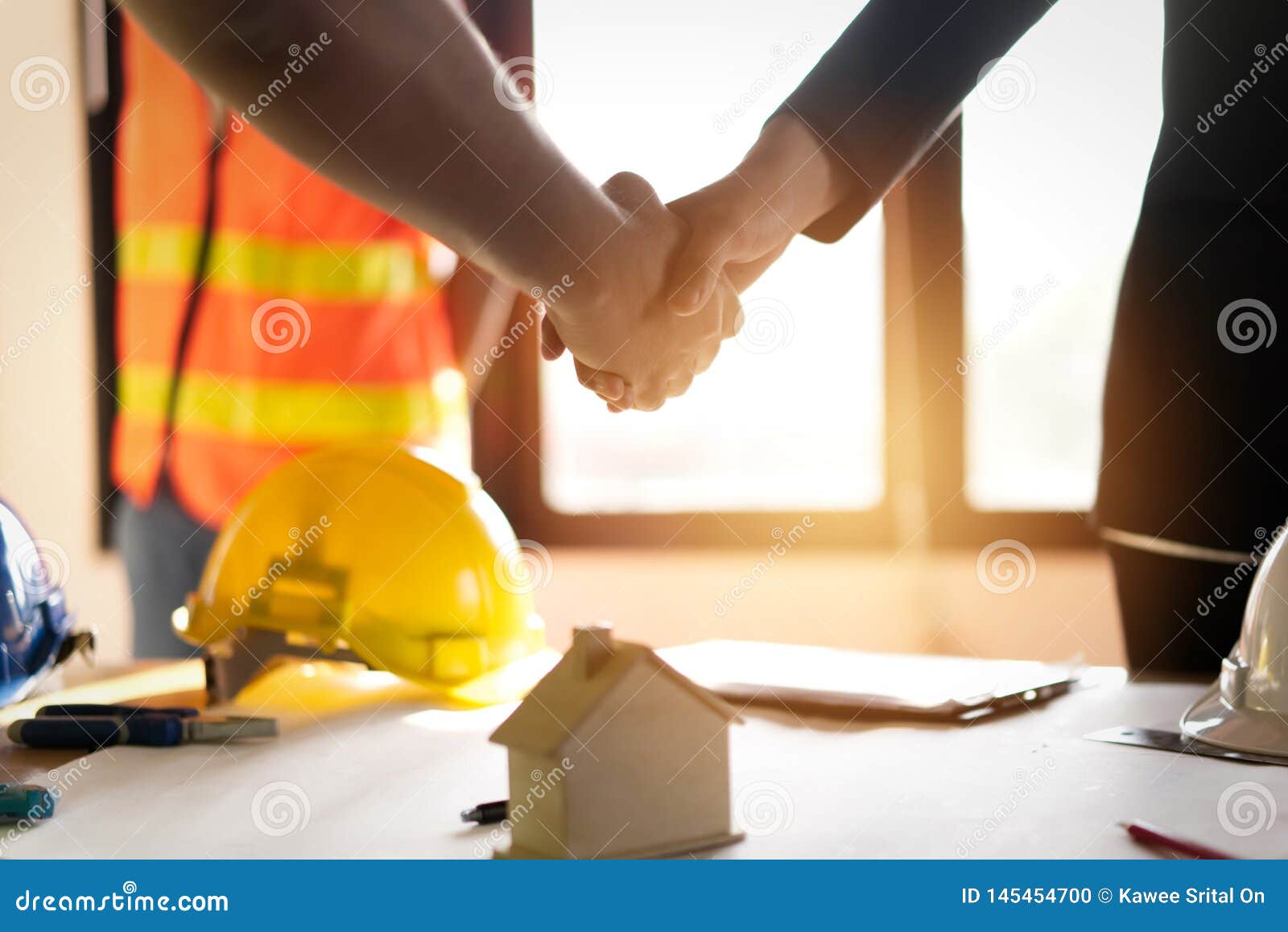 Shaking Hands Over the Table of Two Business Men. Stock Photo - Image ...