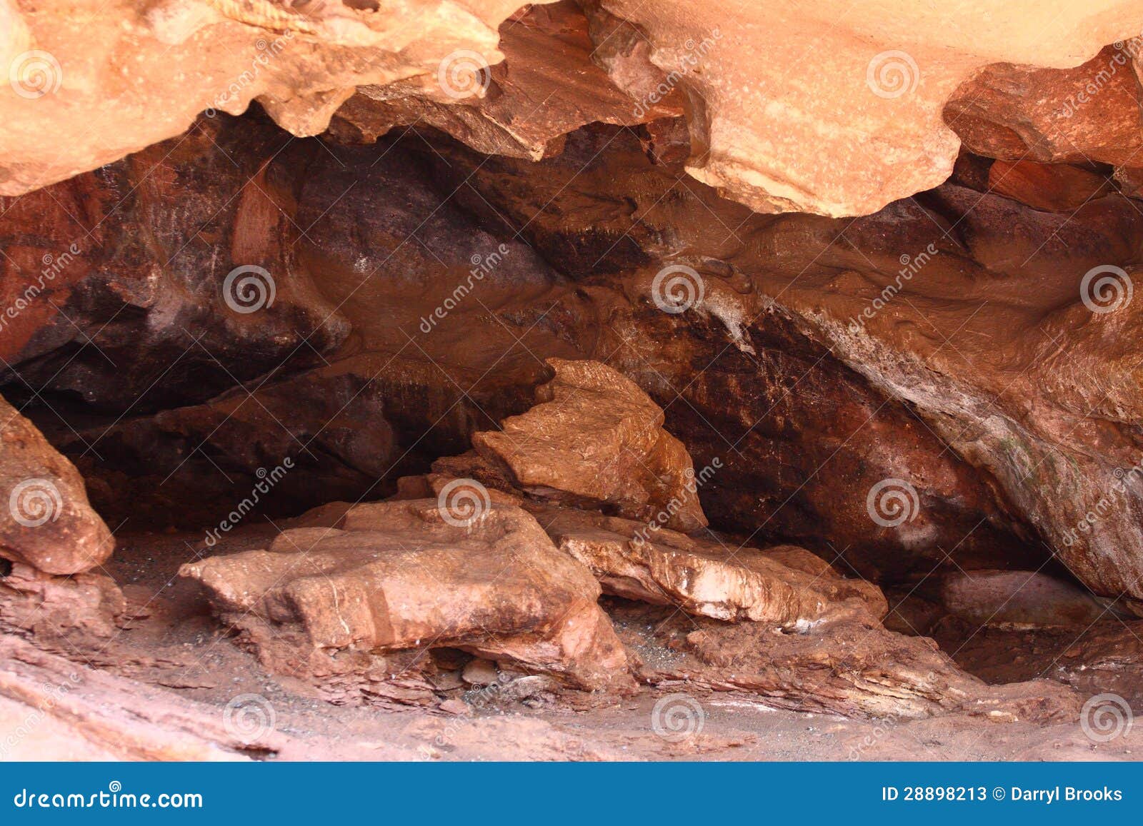 Shallow Cave in Red Rocks stock image. Image of arid - 28898213