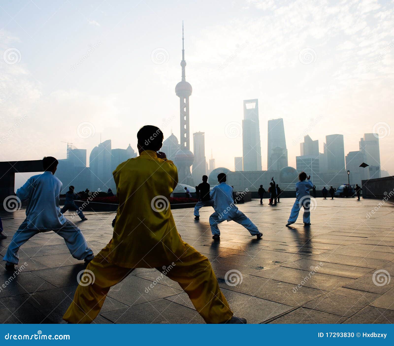 Shanghai life editorial image. Image of outdoors, dawn - 17293830