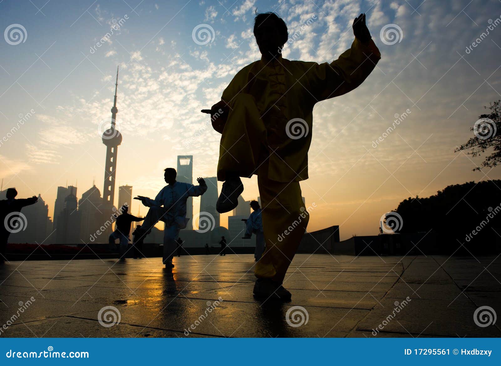 Shanghai life editorial photo. Image of color, dawn, group - 17295561