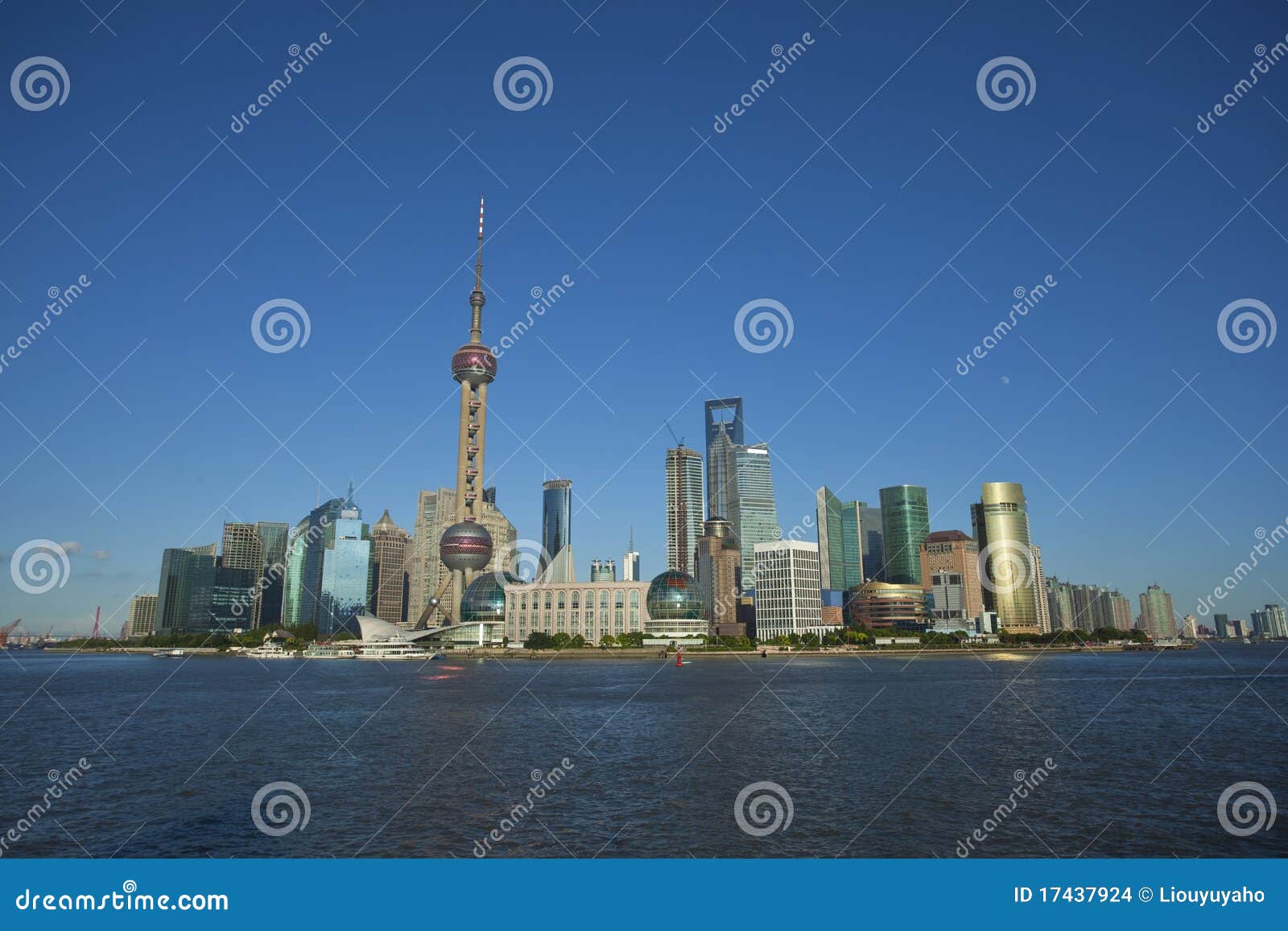 Shanghai Lujiazui stock photo. Image of jinmao, lujiazui - 17437924